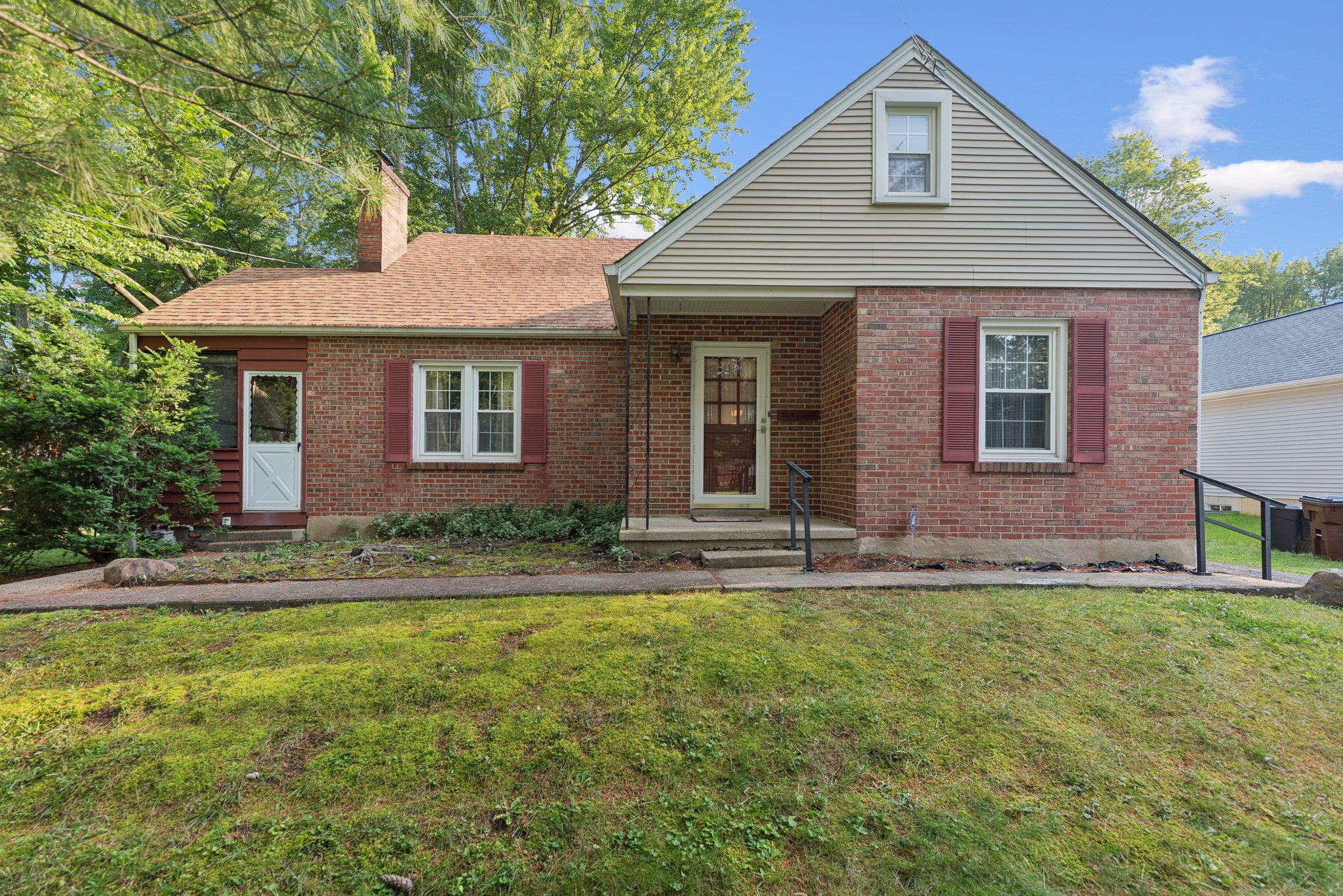 314 E Osborne St, Bethel, OH 45106