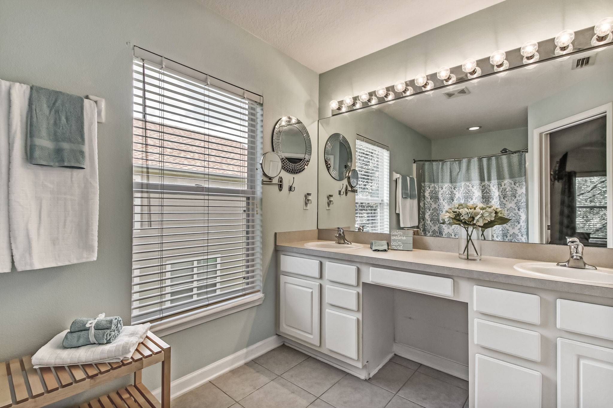 3147 Hollow Tree Ct, Jacksonville, FL 32216 | ECVT