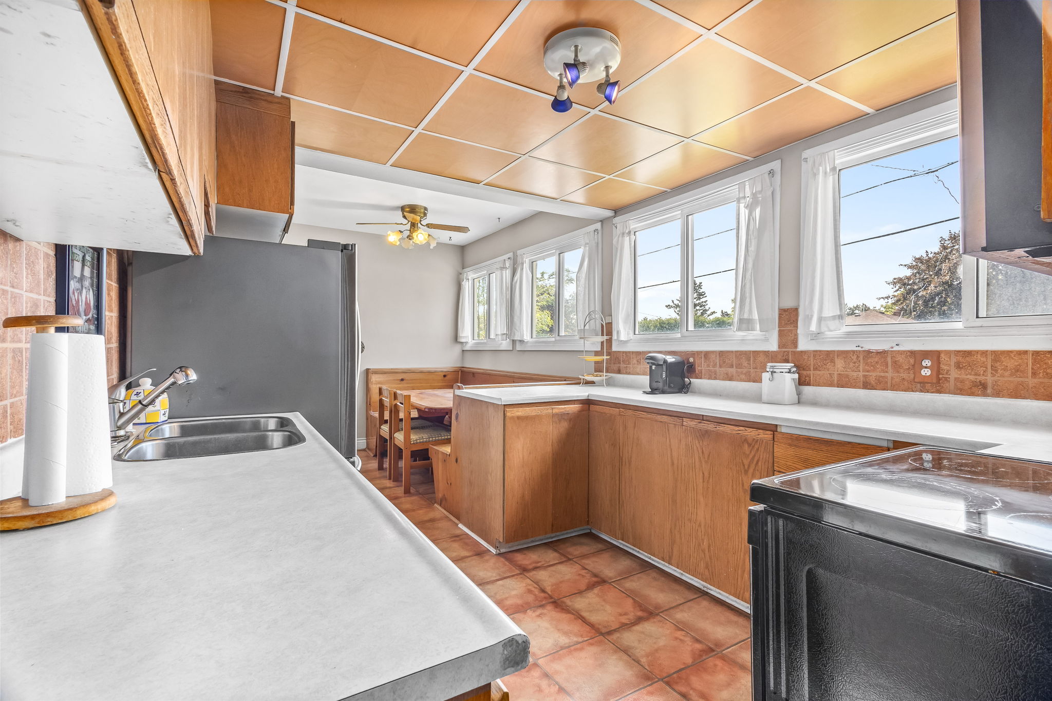 318 Sunset Blvd, Newcastle, ON L1B 1C8 | Reid Media Agency