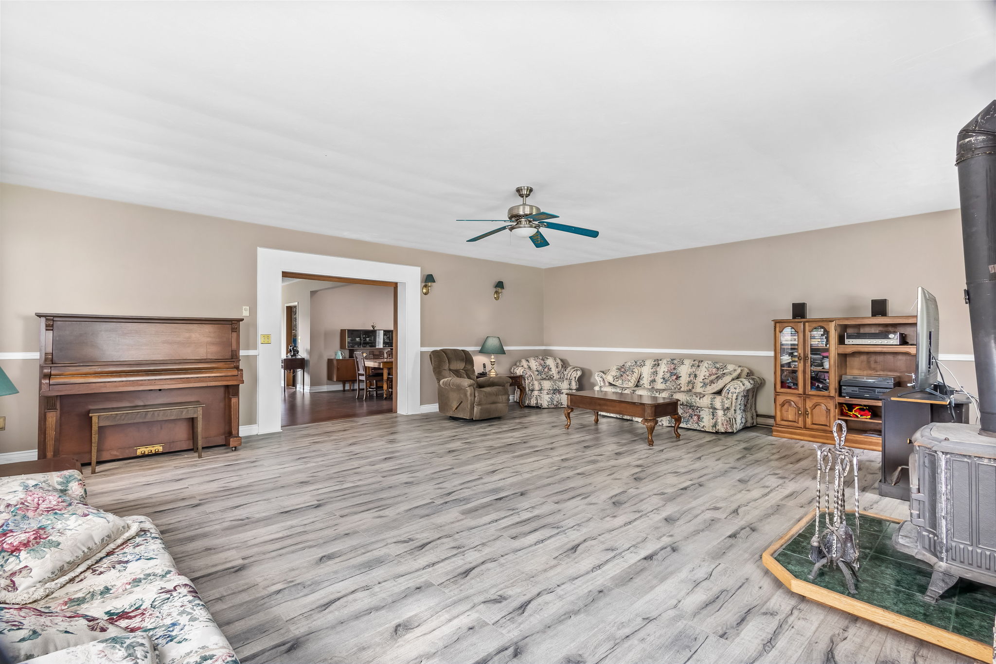 318 Sunset Blvd, Newcastle, ON L1B 1C8 | Reid Media Agency