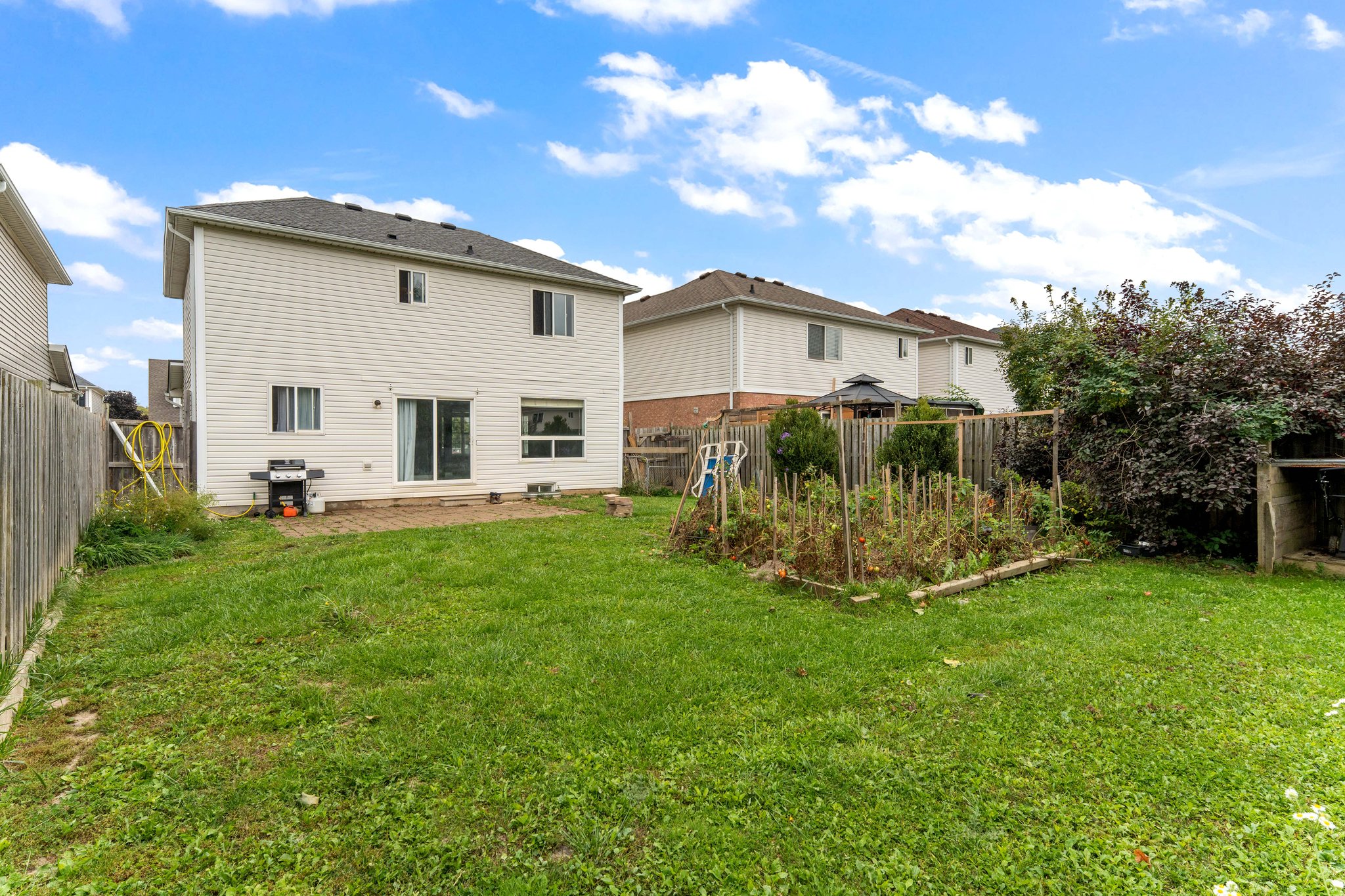 32 Stowe Terrace, Brantford, ON N3T 6P2 | Ground2Air Media - SW Ontario