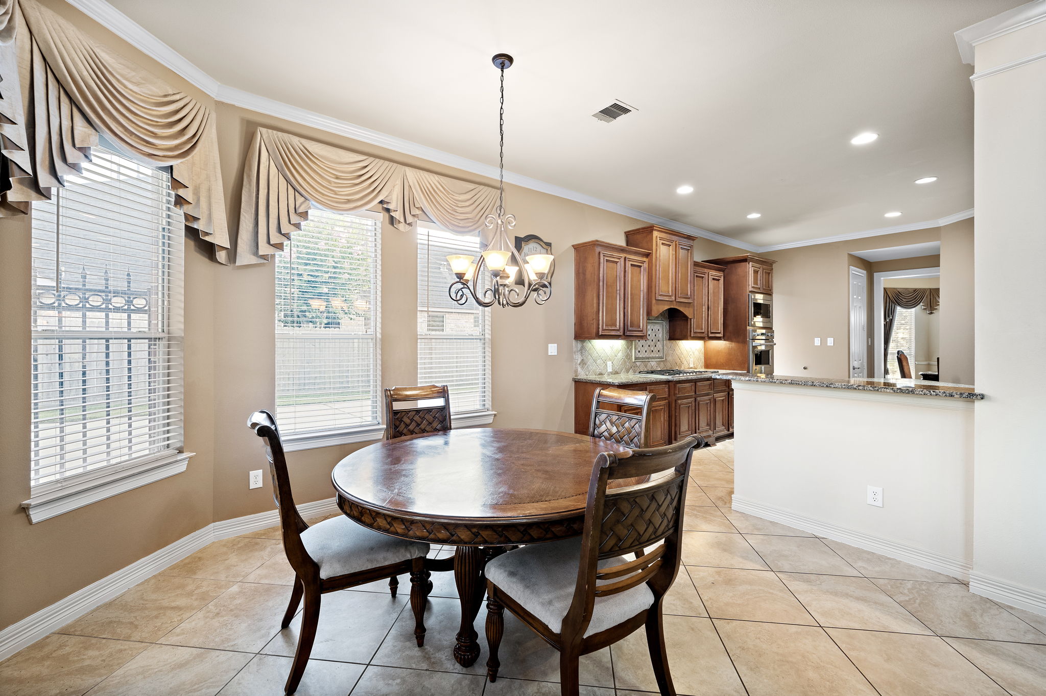 3234 Prince George Dr, Friendswood, TX 77546 | Strata Visuals