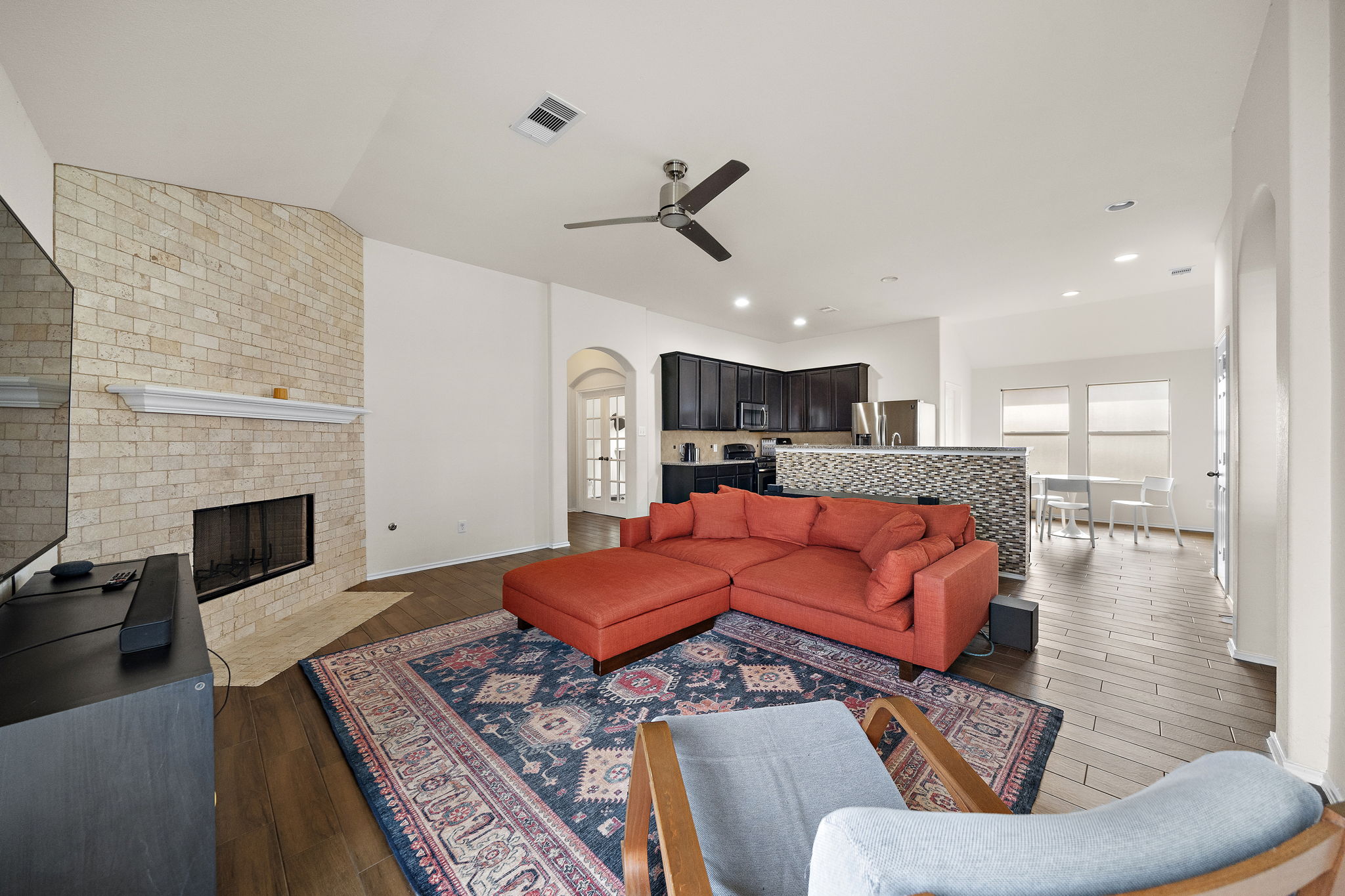 3302 Southern Grove Ln, Pearland, TX 77584 | Strata Visuals