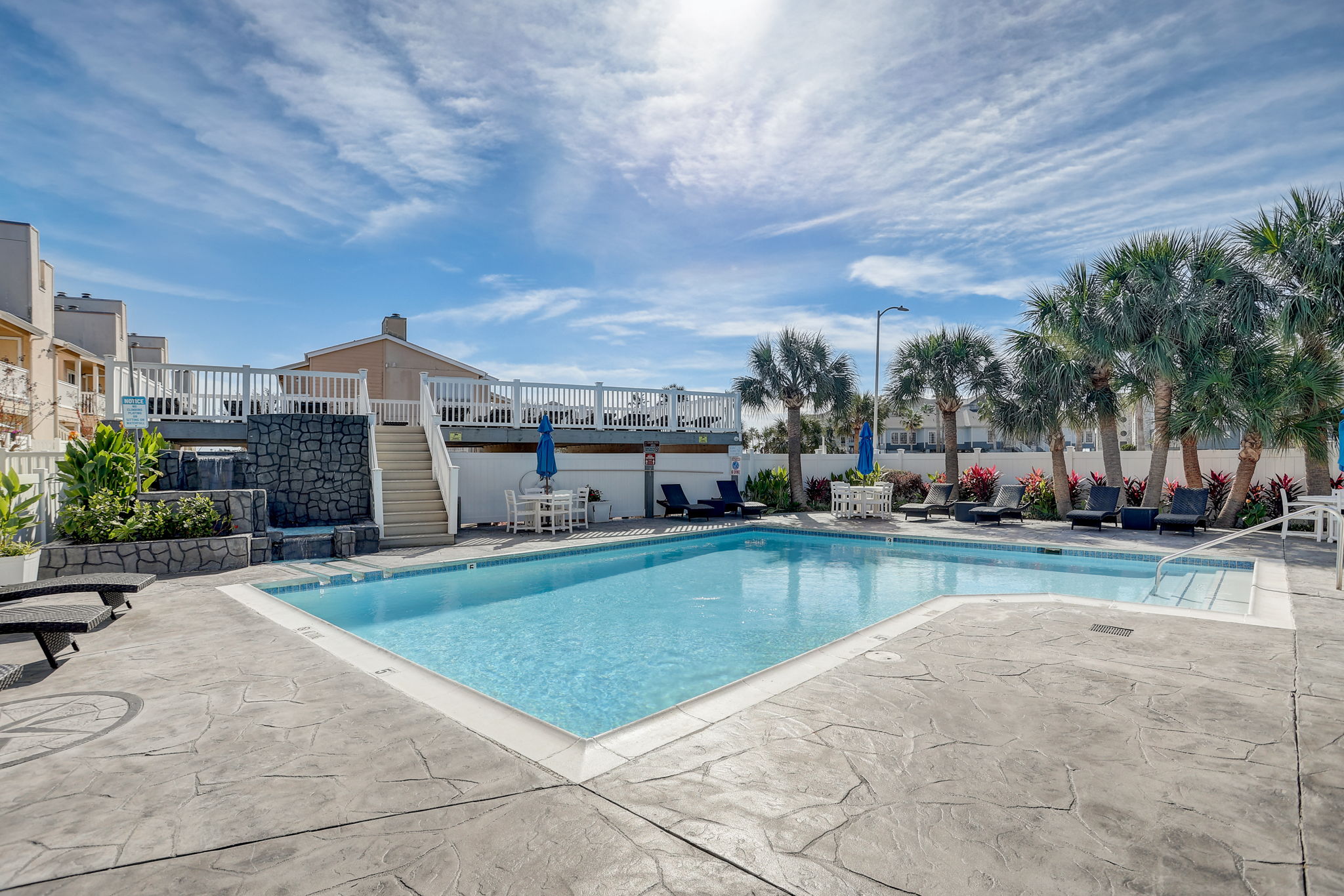 3506 Cove View Blvd 1405, Galveston, TX 77554 | Zillow Media Experts