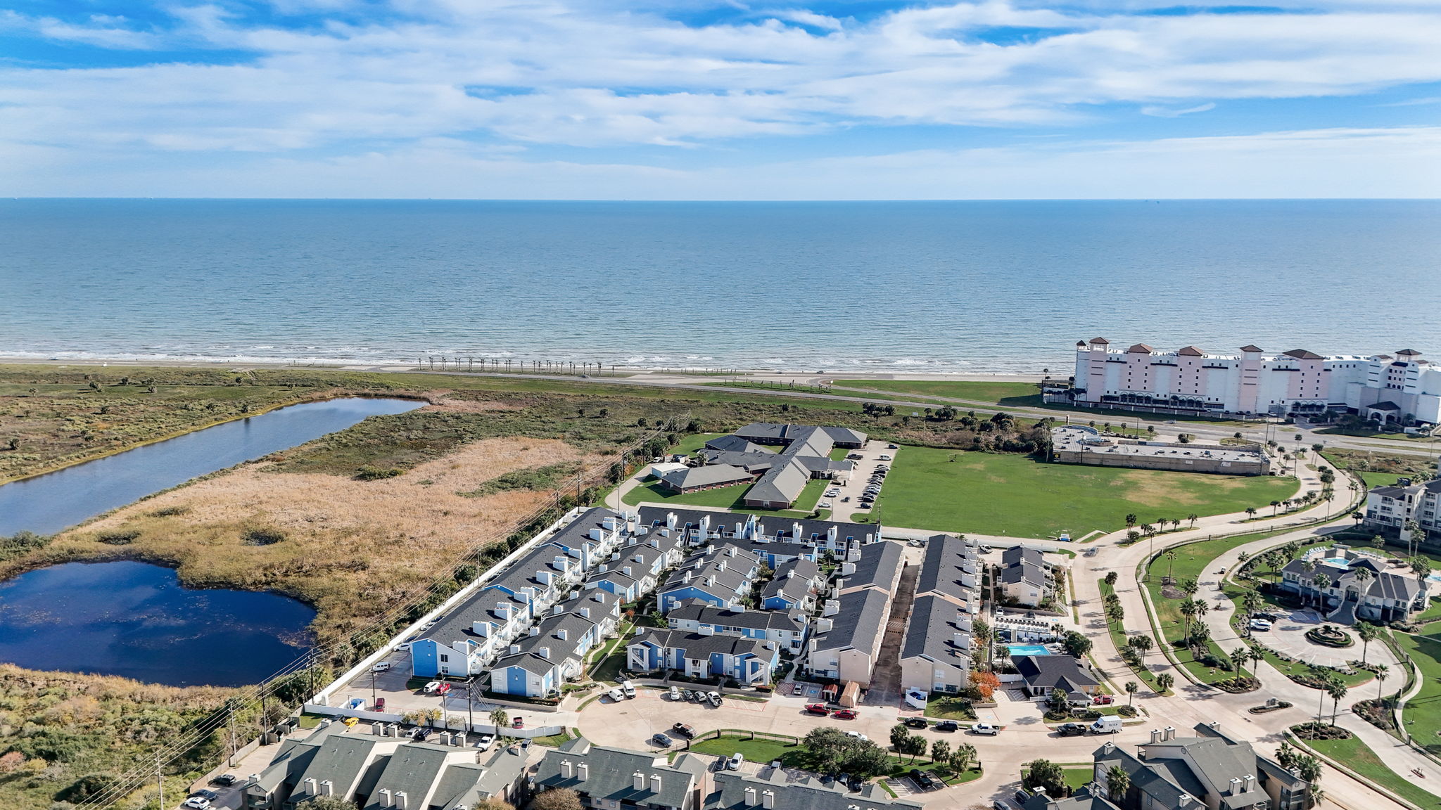 3506 Cove View Blvd 1405, Galveston, TX 77554 | Zillow Media Experts