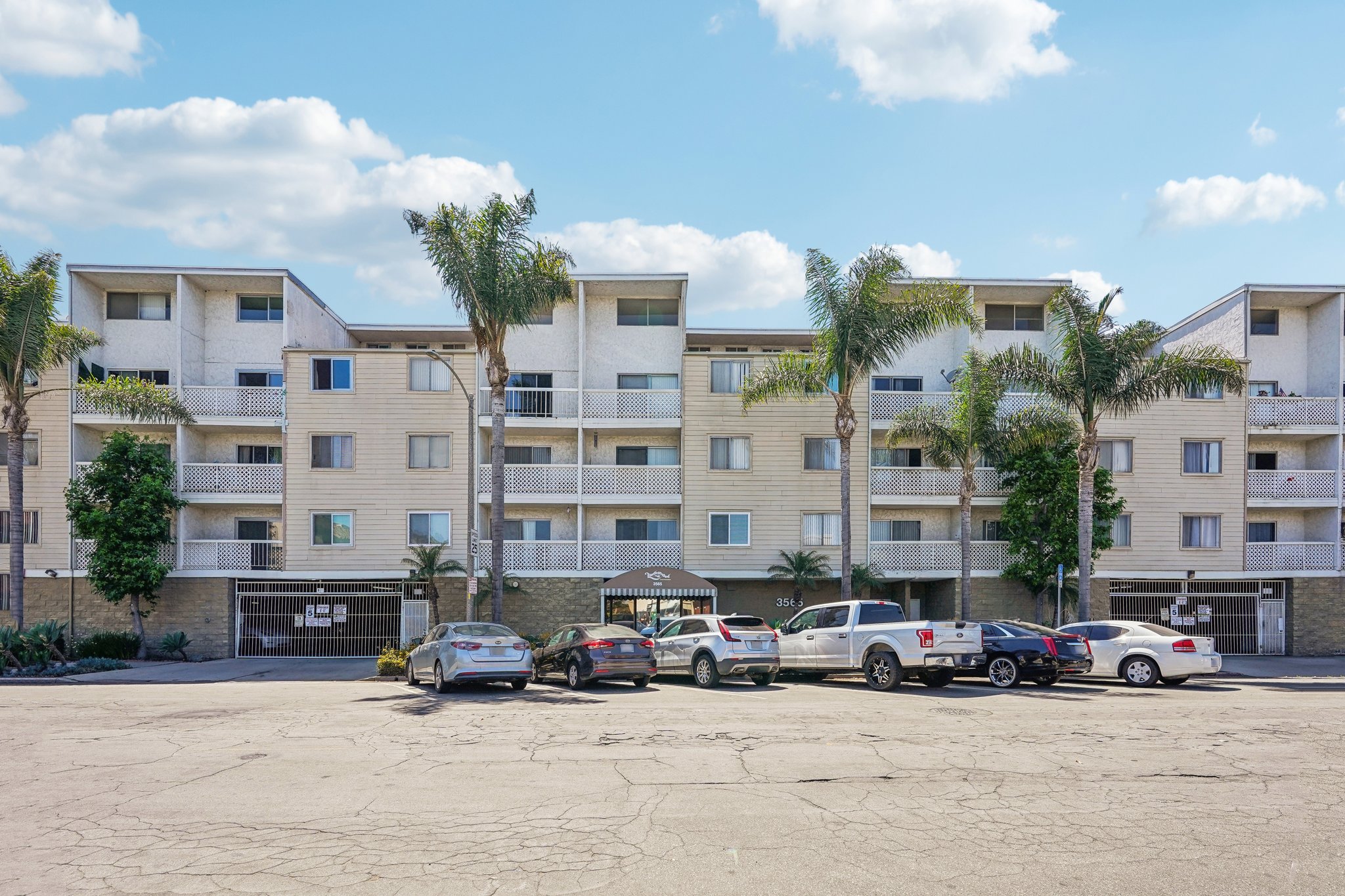 3565 Linden Ave 327, Long Beach, CA 90807 | Zillow Media Experts