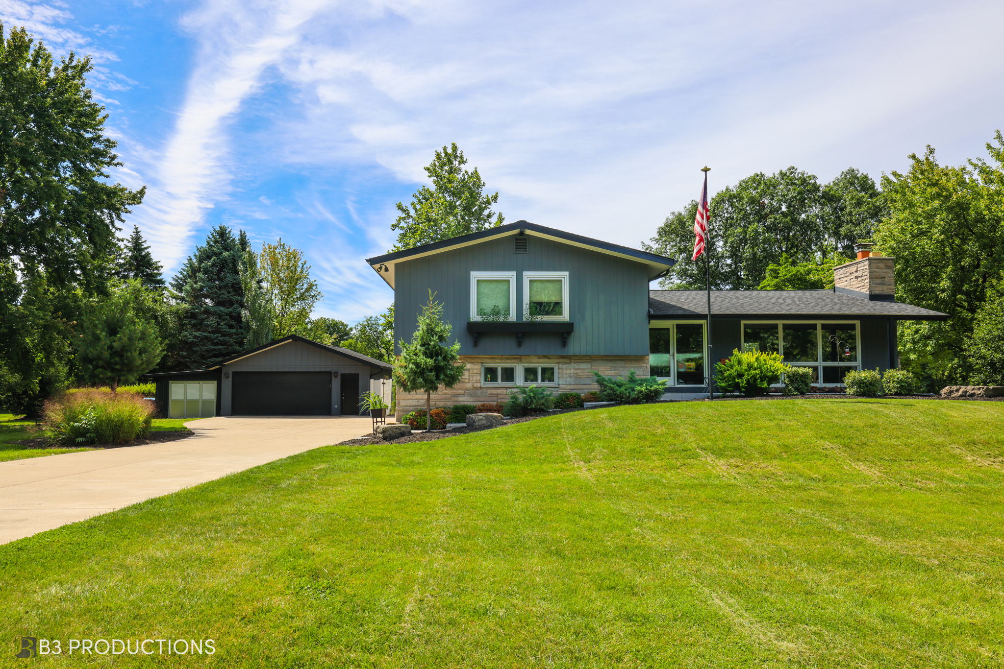 358 W North Boo Rd, Burns Harbor, IN 46304 | B3 Productions LLC