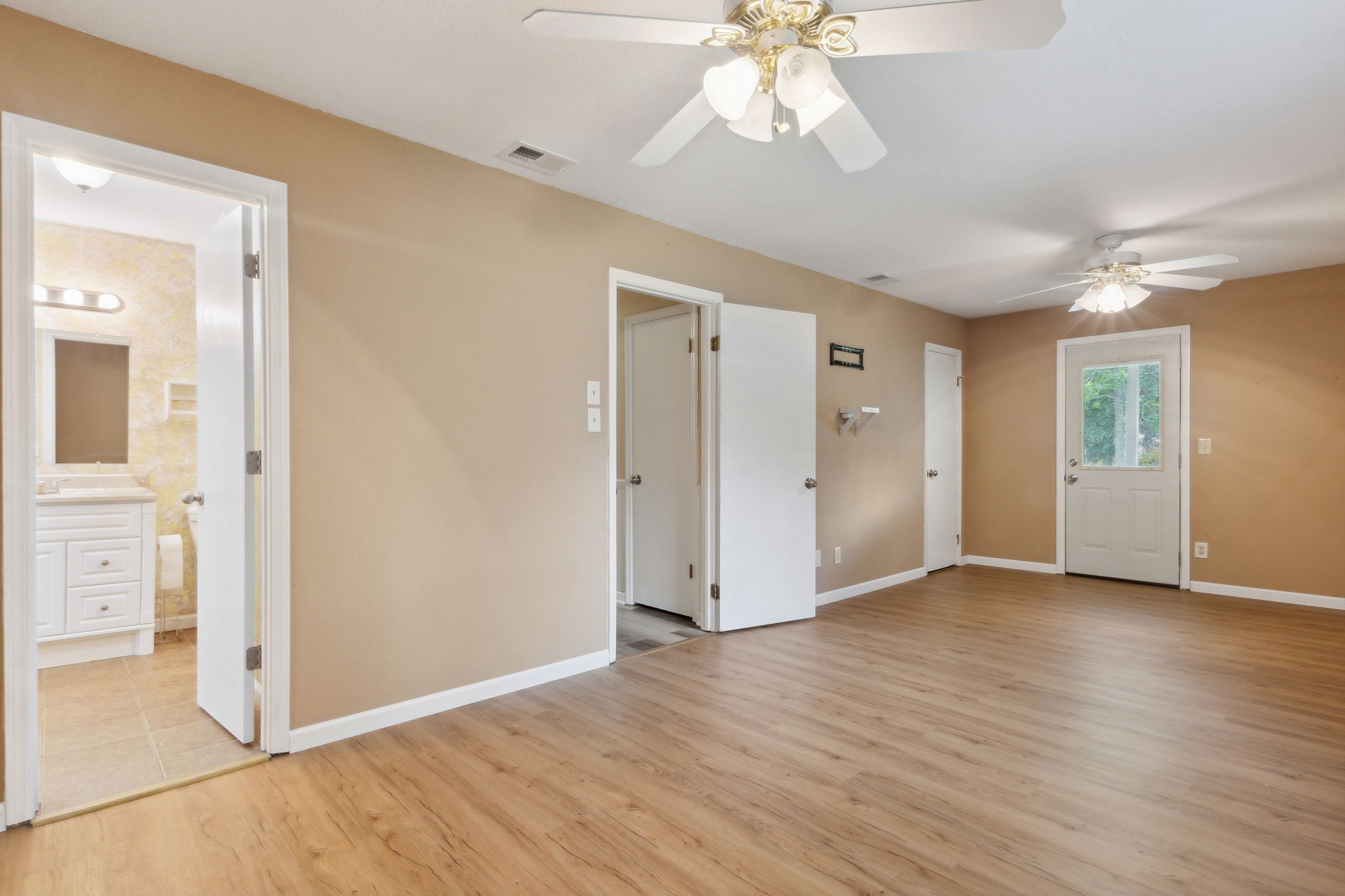 3643 Clarks Bluff Rd, Kingsland, GA 31548 | ECVT