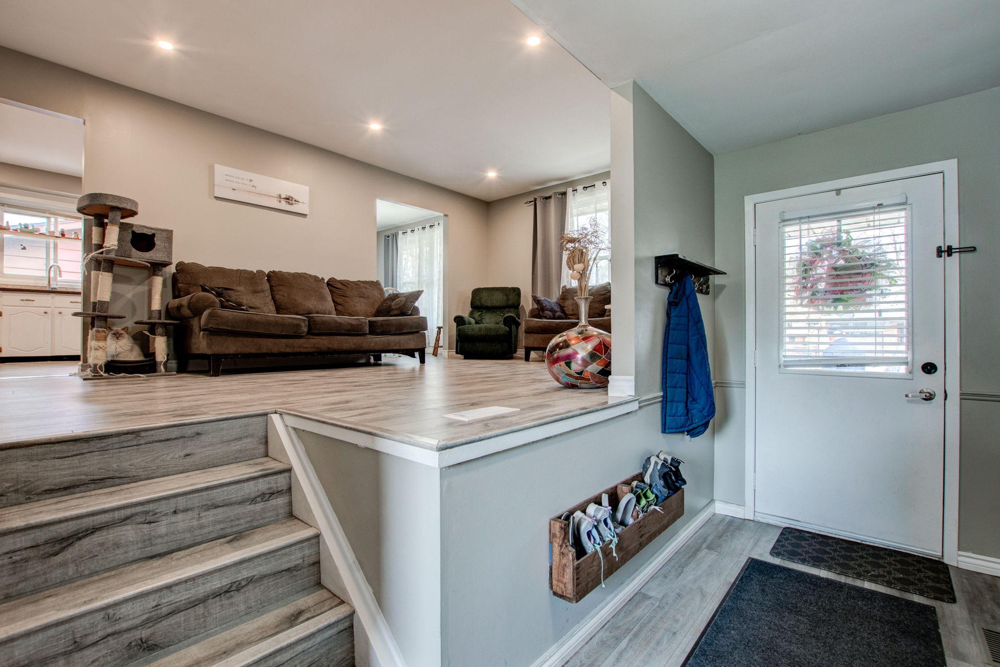 37 Winding Way Crescent, London, ON N6G 3E9 | TourMe.ca / Lemontree
