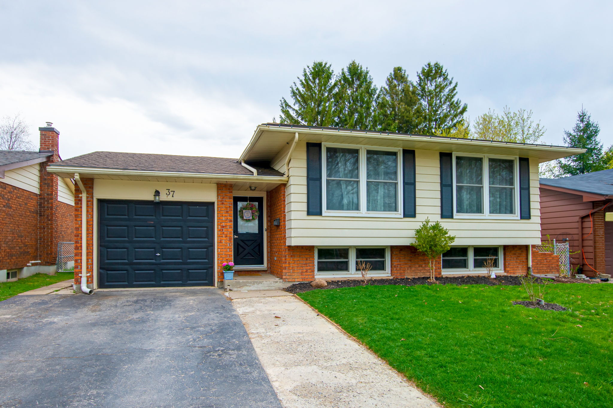 37 Winding Way Crescent, London, ON N6G 3E9 | TourMe.ca / Lemontree