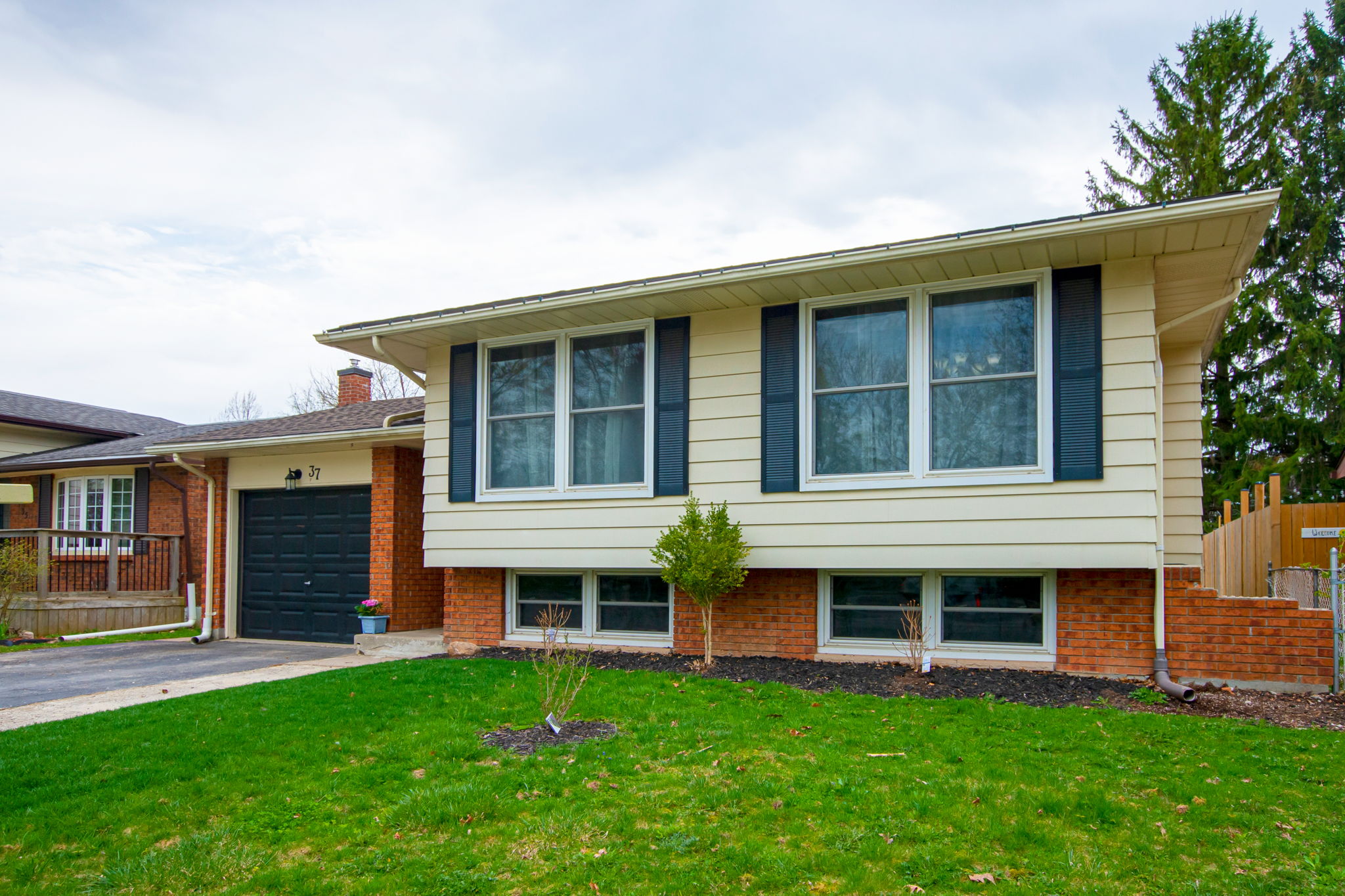 37 Winding Way Crescent, London, ON N6G 3E9 | TourMe.ca / Lemontree