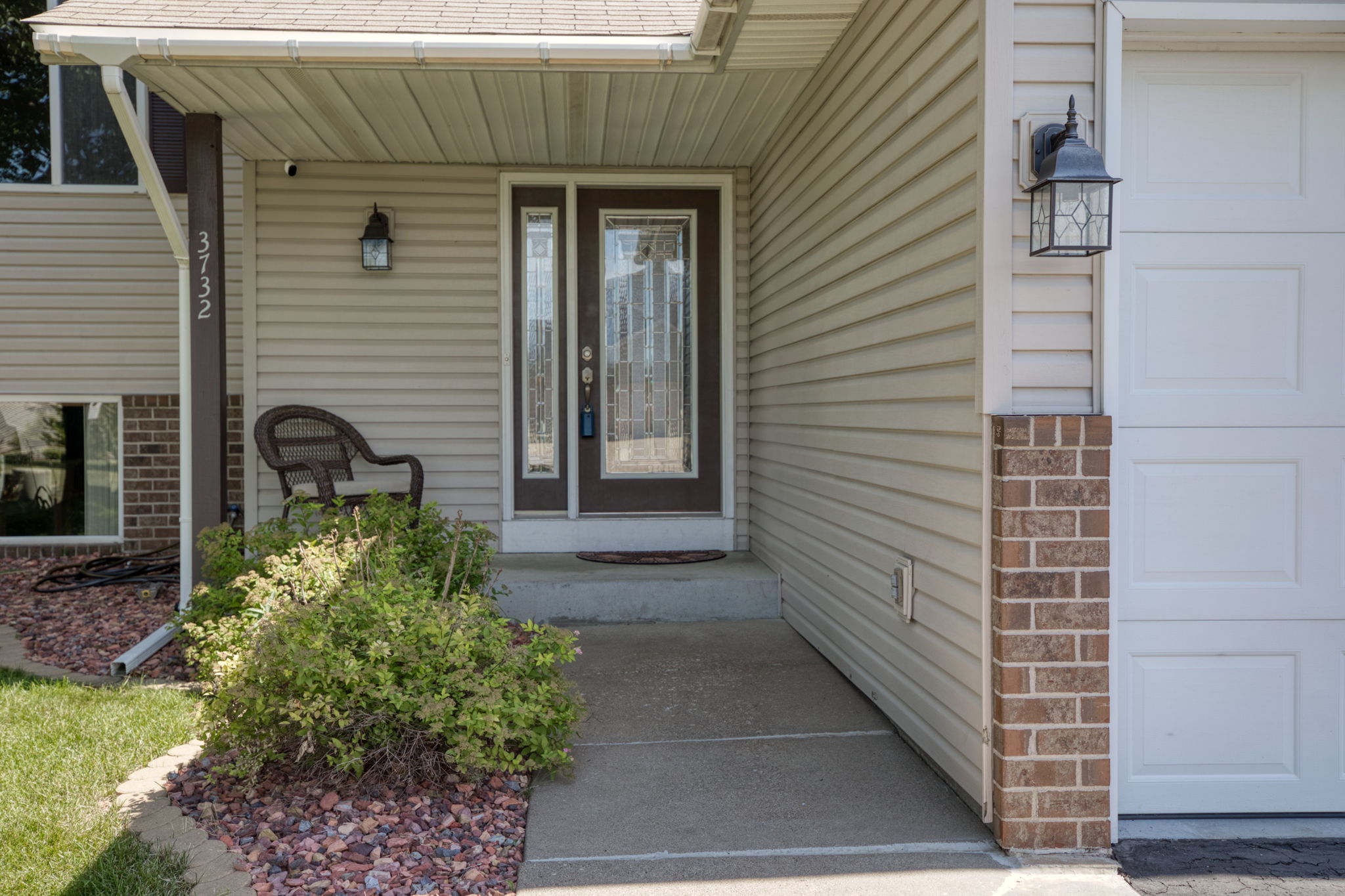 3732 Edith Patch Drive, Anoka, MN 55303 | Excalibur Portraits