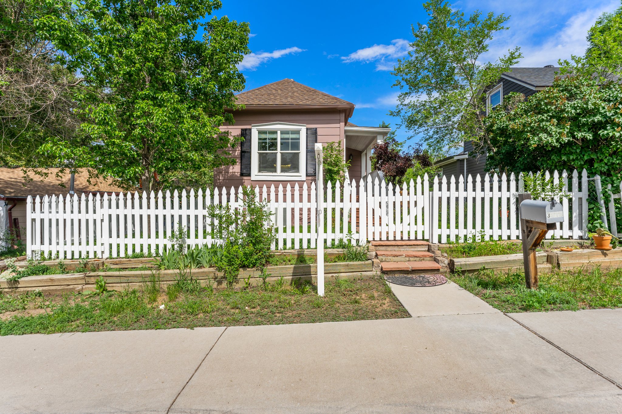 3818 S King St, Denver, CO 80236 | Inhouse