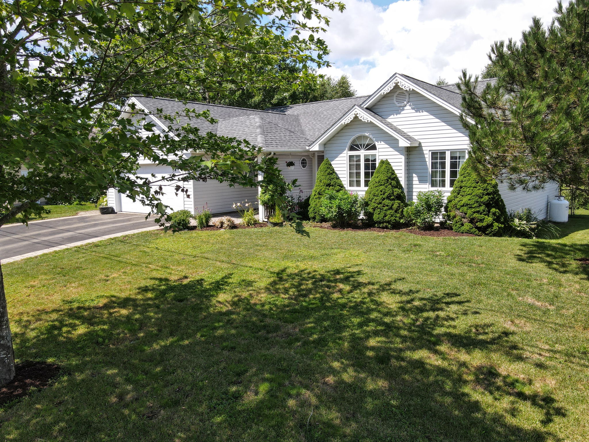 39 Glenforest Dr, Riverview, NB E1B 4X3 | PROPICSTA & MeasureMySpace