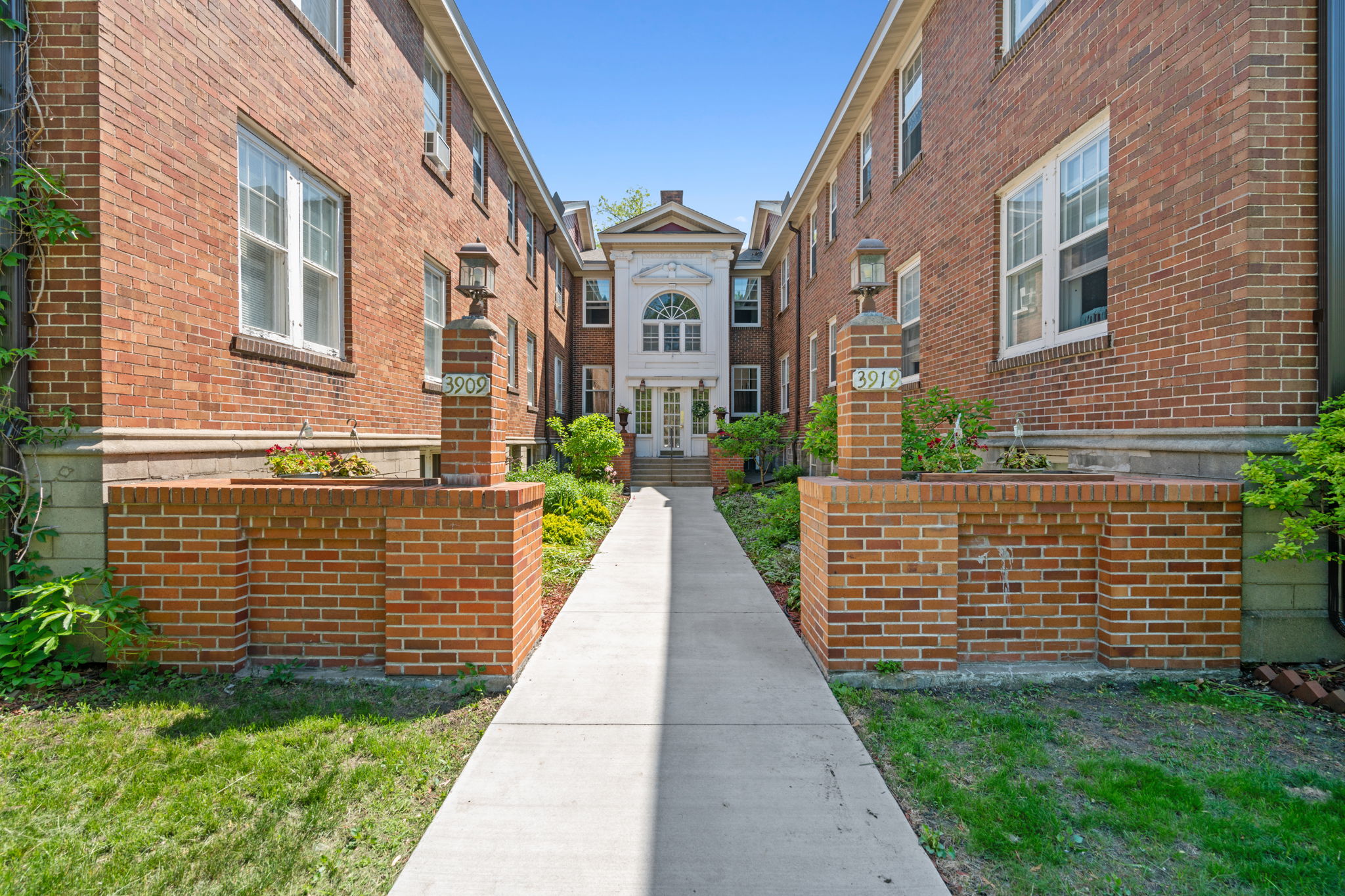 3909 Aldrich Ave S - Unit 9, Minneapolis, MN 55409 | Archi-Pix