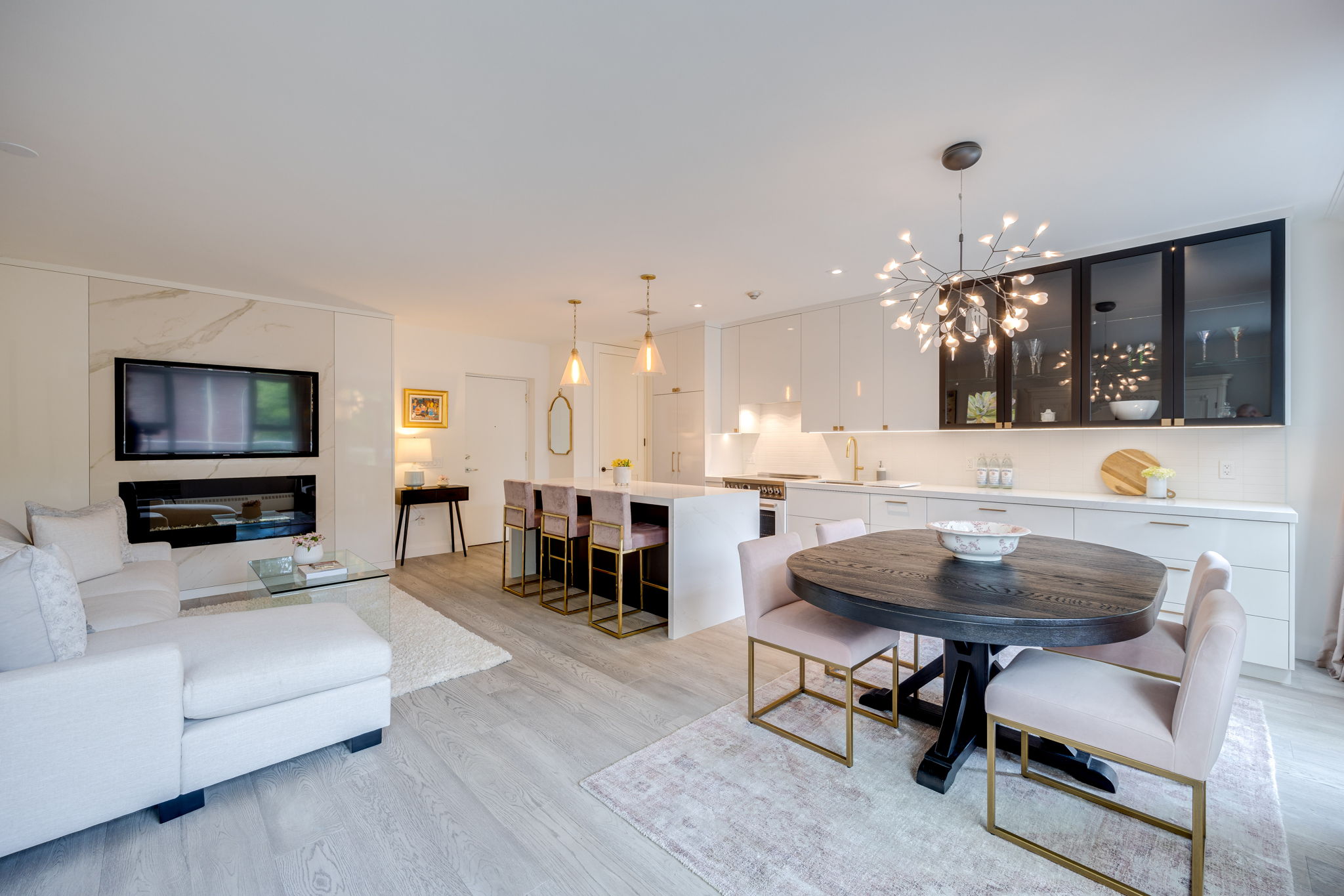 40 Glen Rd 302, Toronto, ON M4W 2V1 | Open House Media