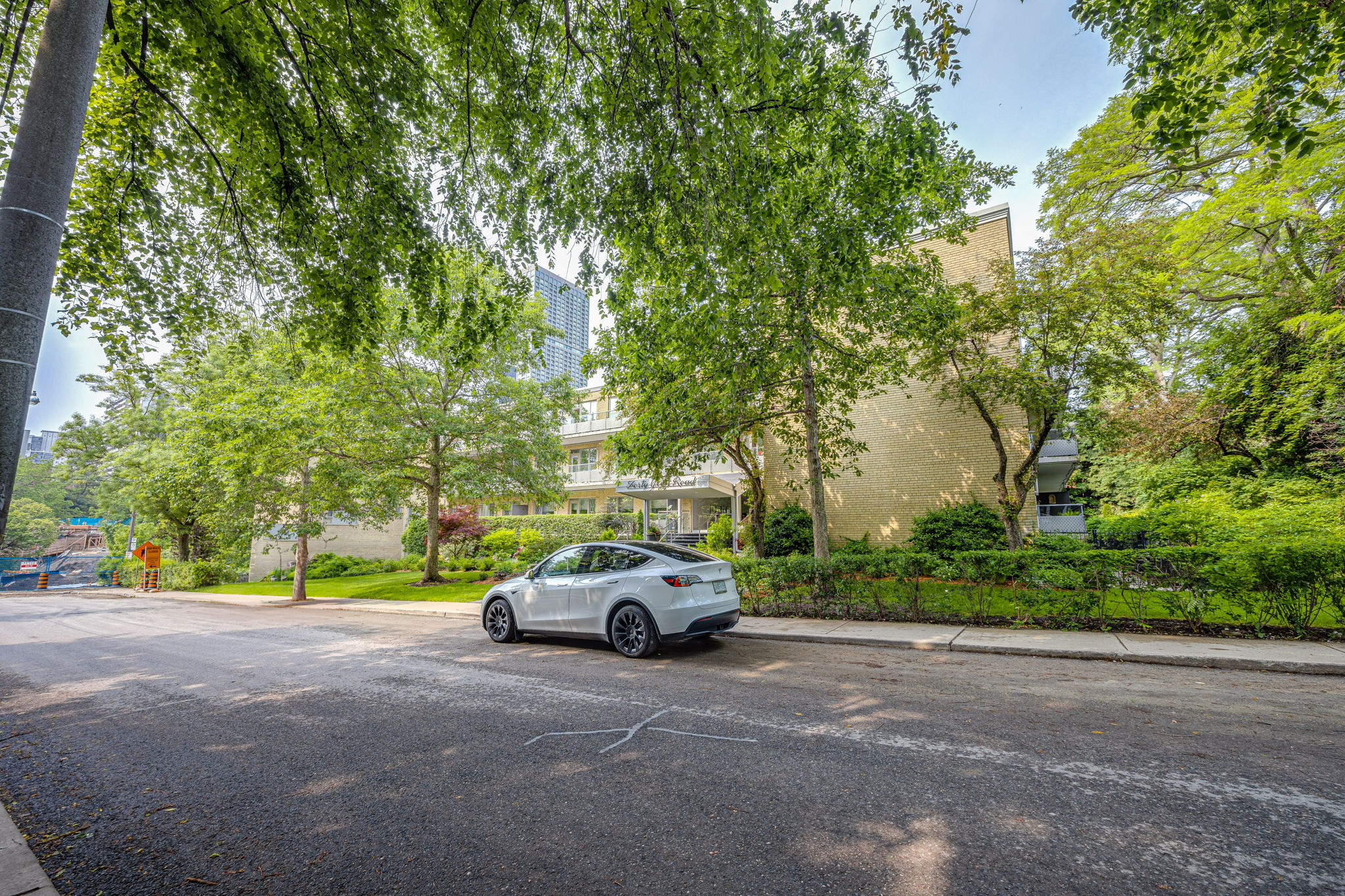 40 Glen Rd 302, Toronto, ON M4W 2V1 | Open House Media