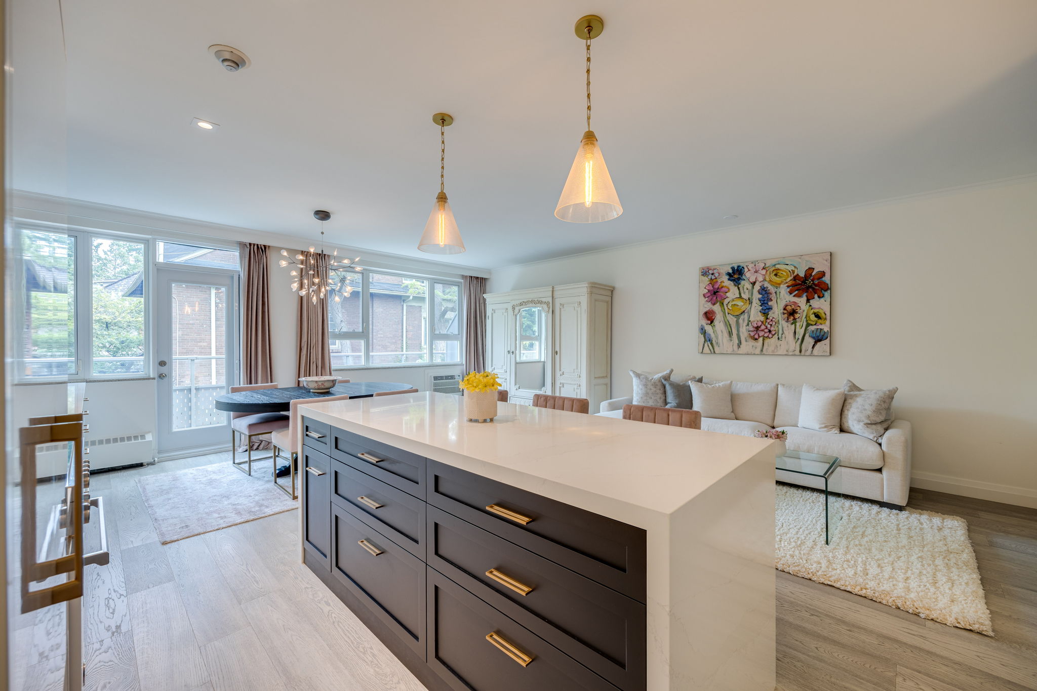 40 Glen Rd 302, Toronto, ON M4W 2V1 | Open House Media