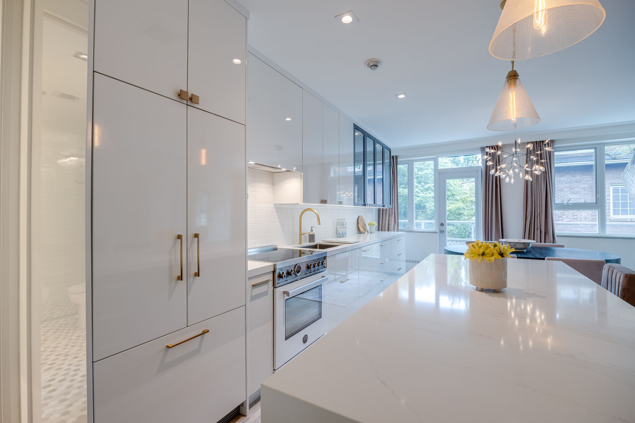 40 Glen Rd 302, Toronto, ON M4W 2V1 | Open House Media