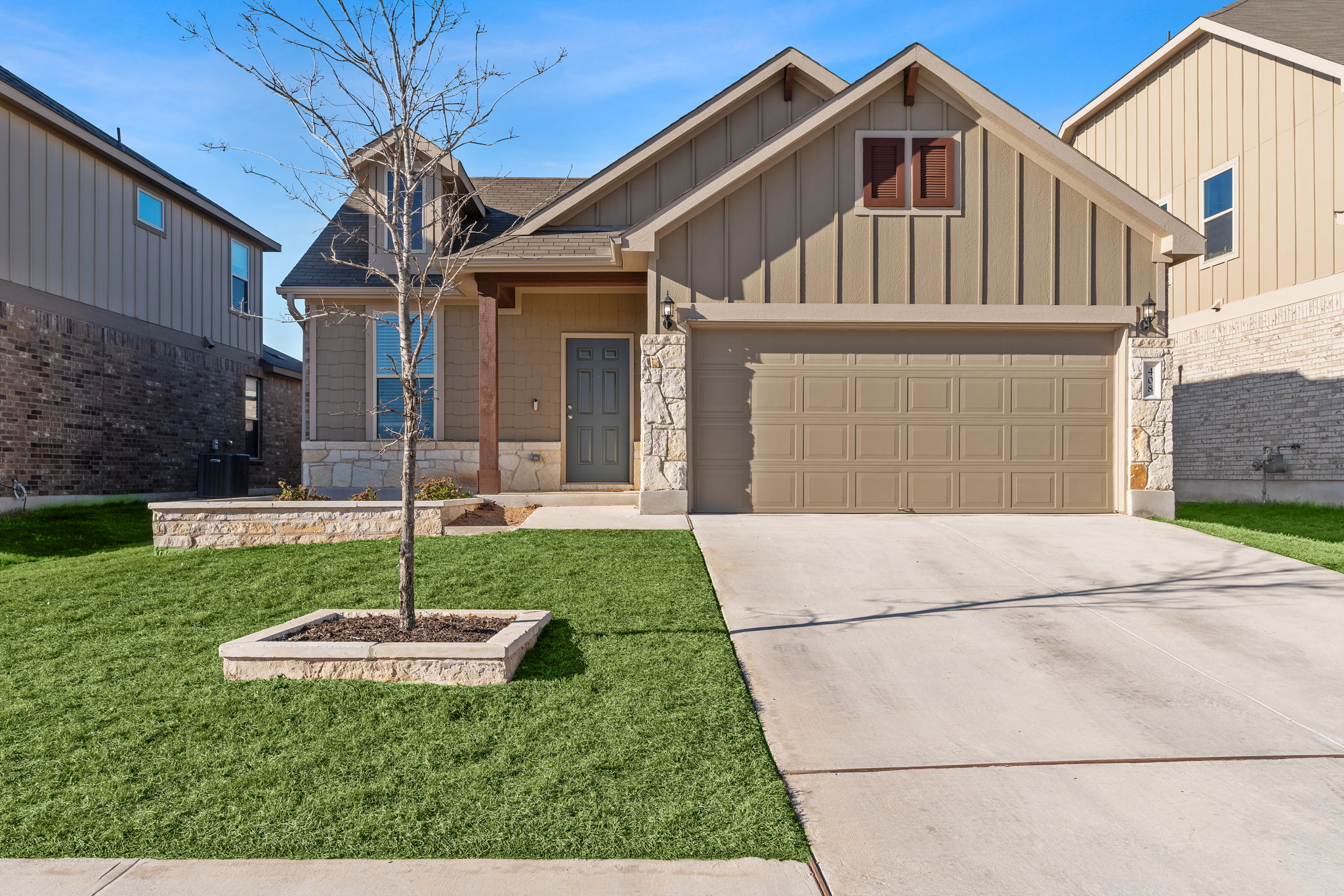 408 Grace Lilly Dr, Mustang Ridge, TX 78610