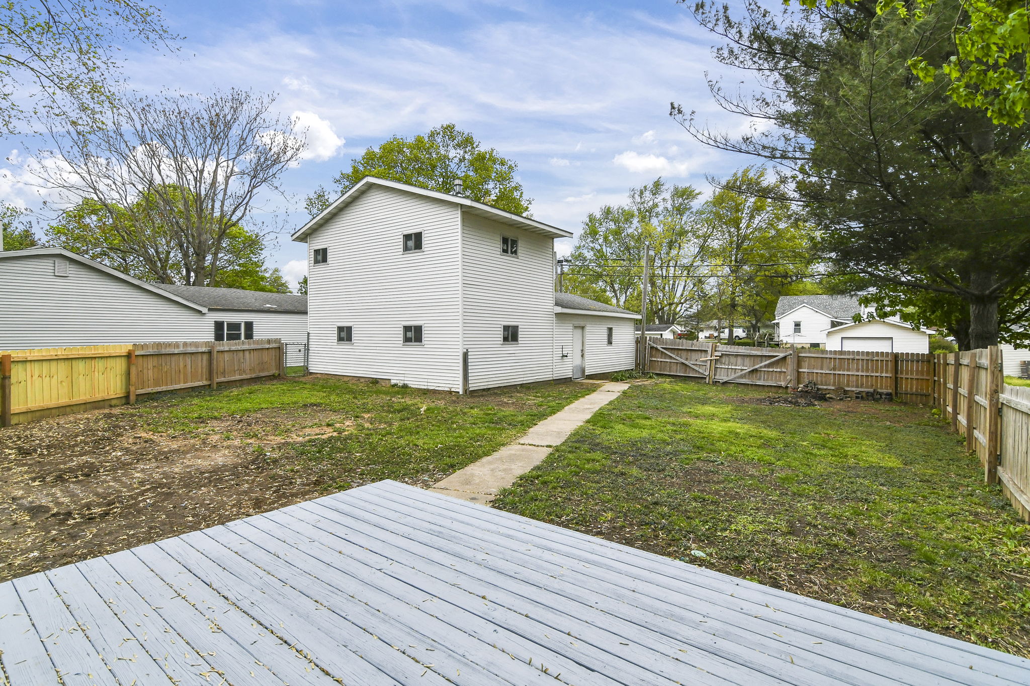 409 E Church St, Pleasant Plains, IL 62677 | Design Eyes Photography