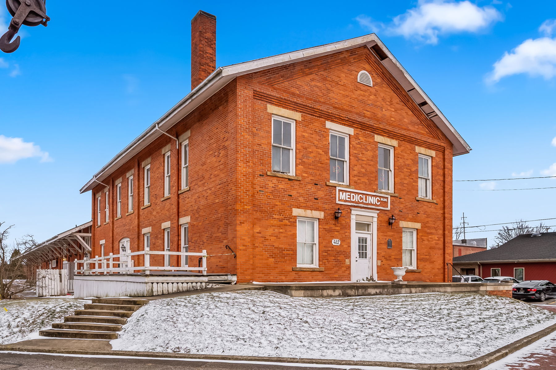 412 E River St, Elyria, OH 44035 | Board & Batten Real Estate Media