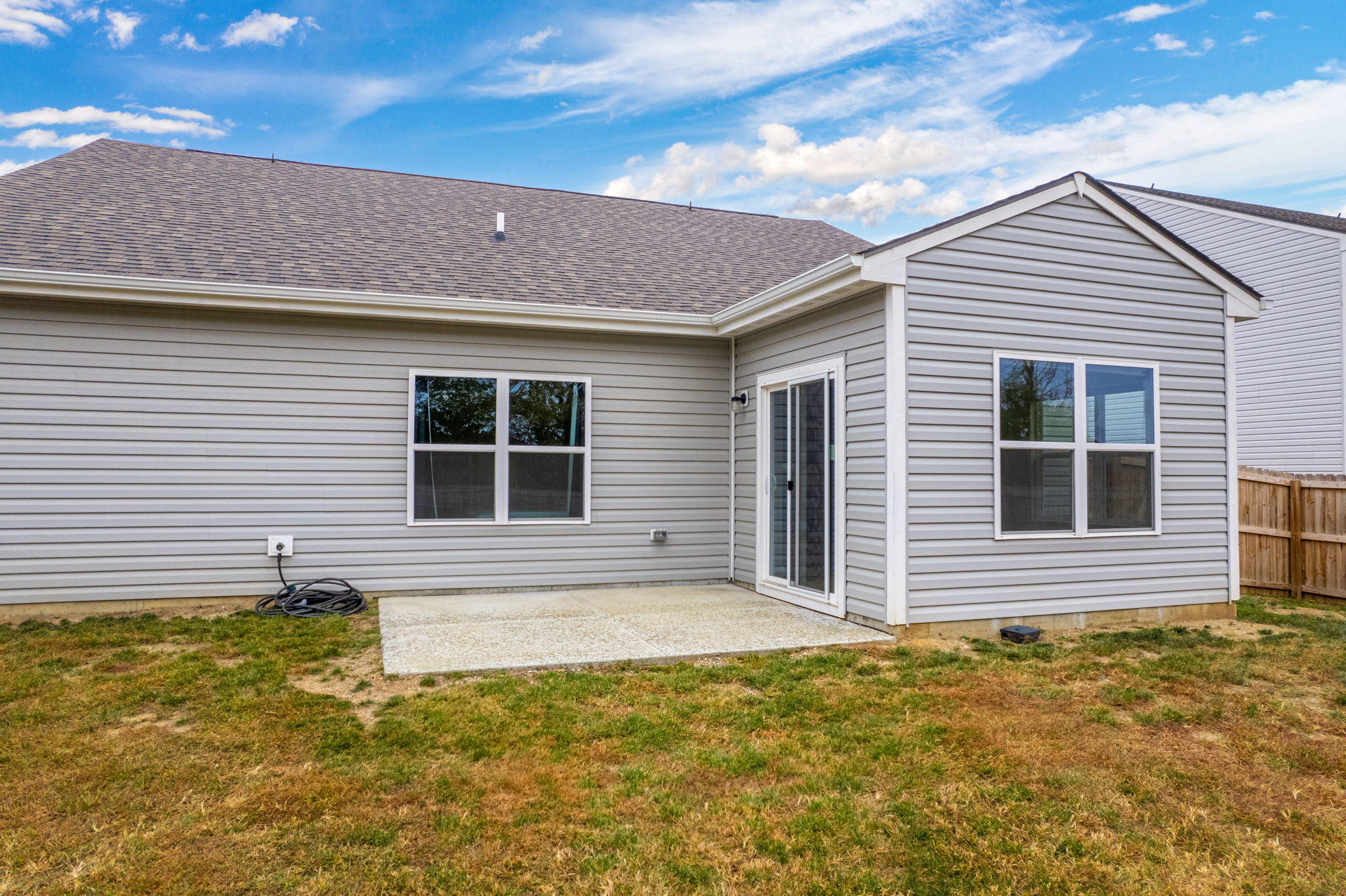 4169 Ashworth Ln, Columbus, IN 47201 | Wonderland Studios