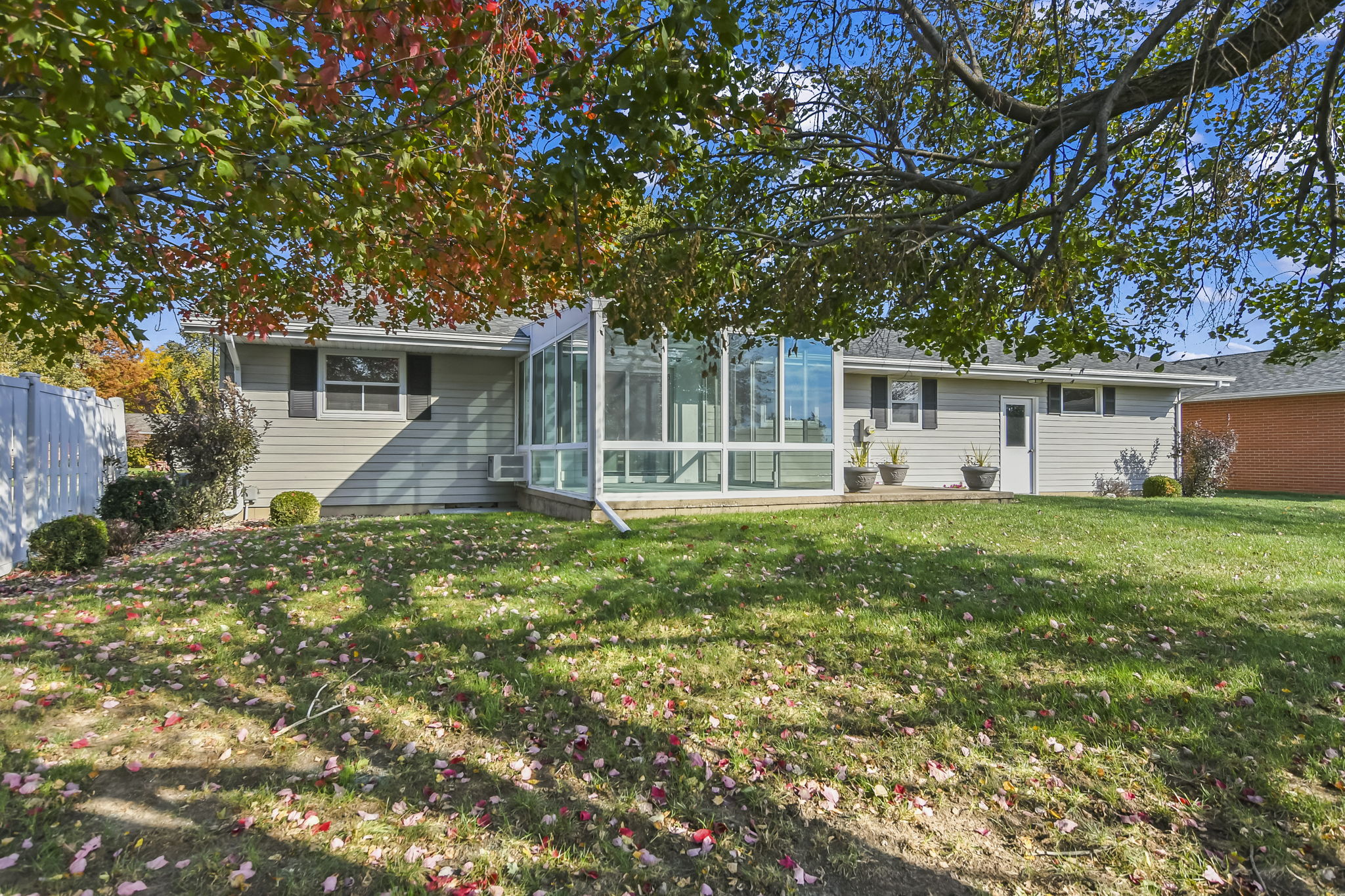 418 W Tremont St, Waverly, IL 62692 | Design Eyes Photography