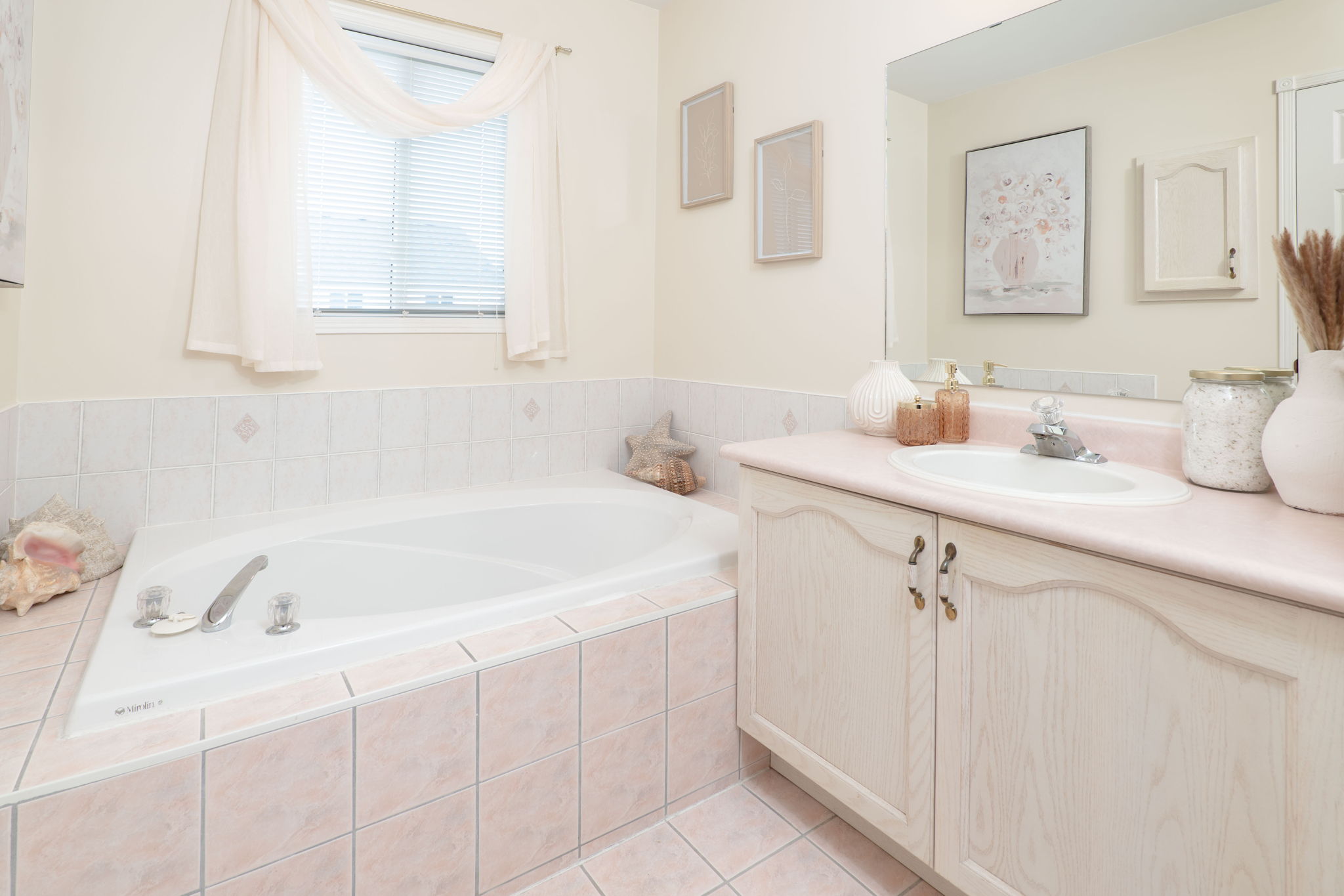 418 Woodsmere Crescent | Anna Wood Real Estate Media