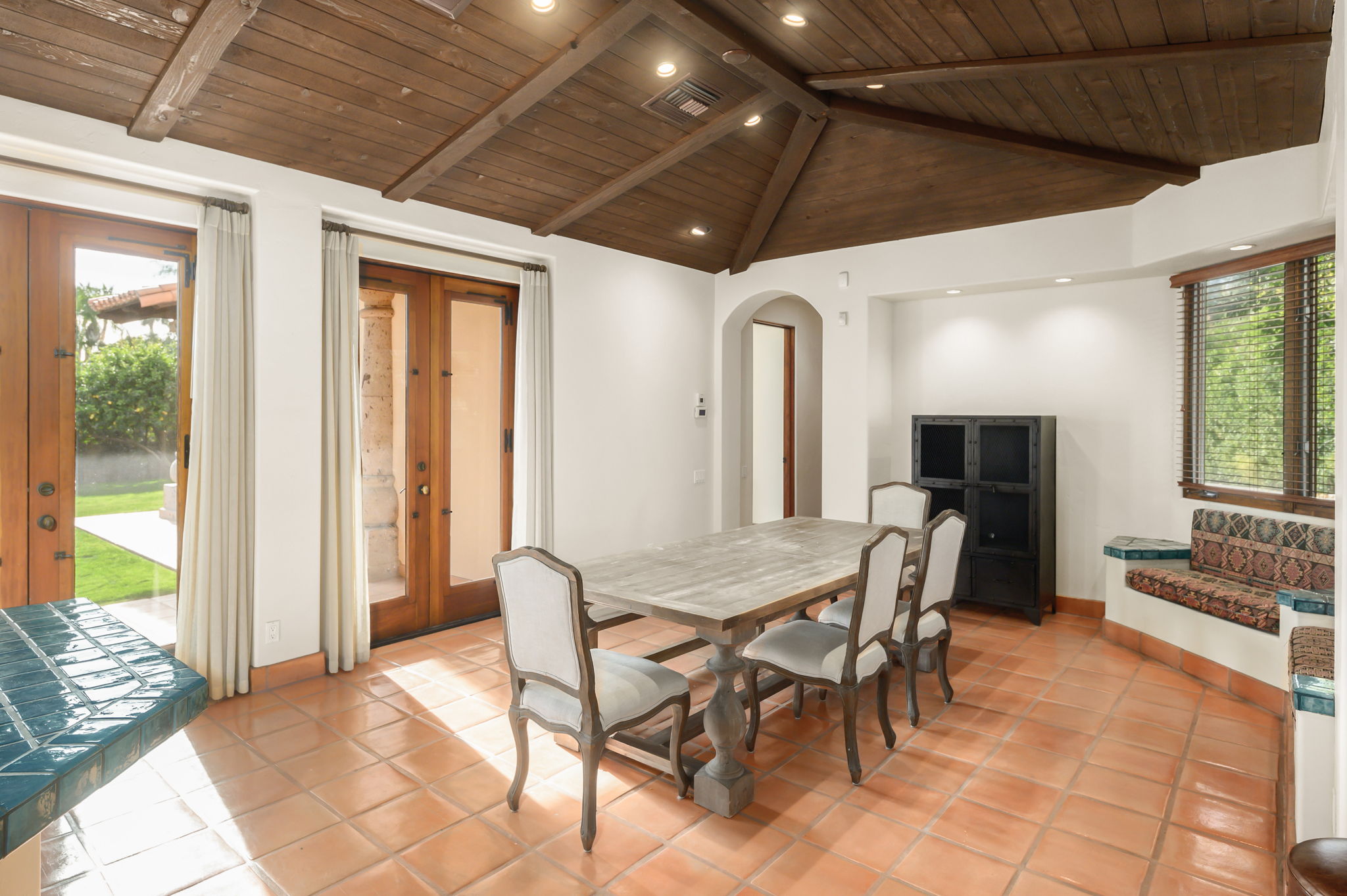 42 Clancy Ln S, Rancho Mirage, CA 92270 | One Point Media Group