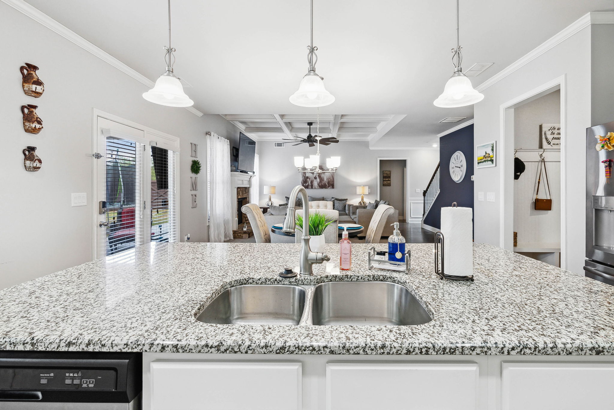 4205 Sharpton Park Dr, Auburn, GA 30011 | Visually Sold