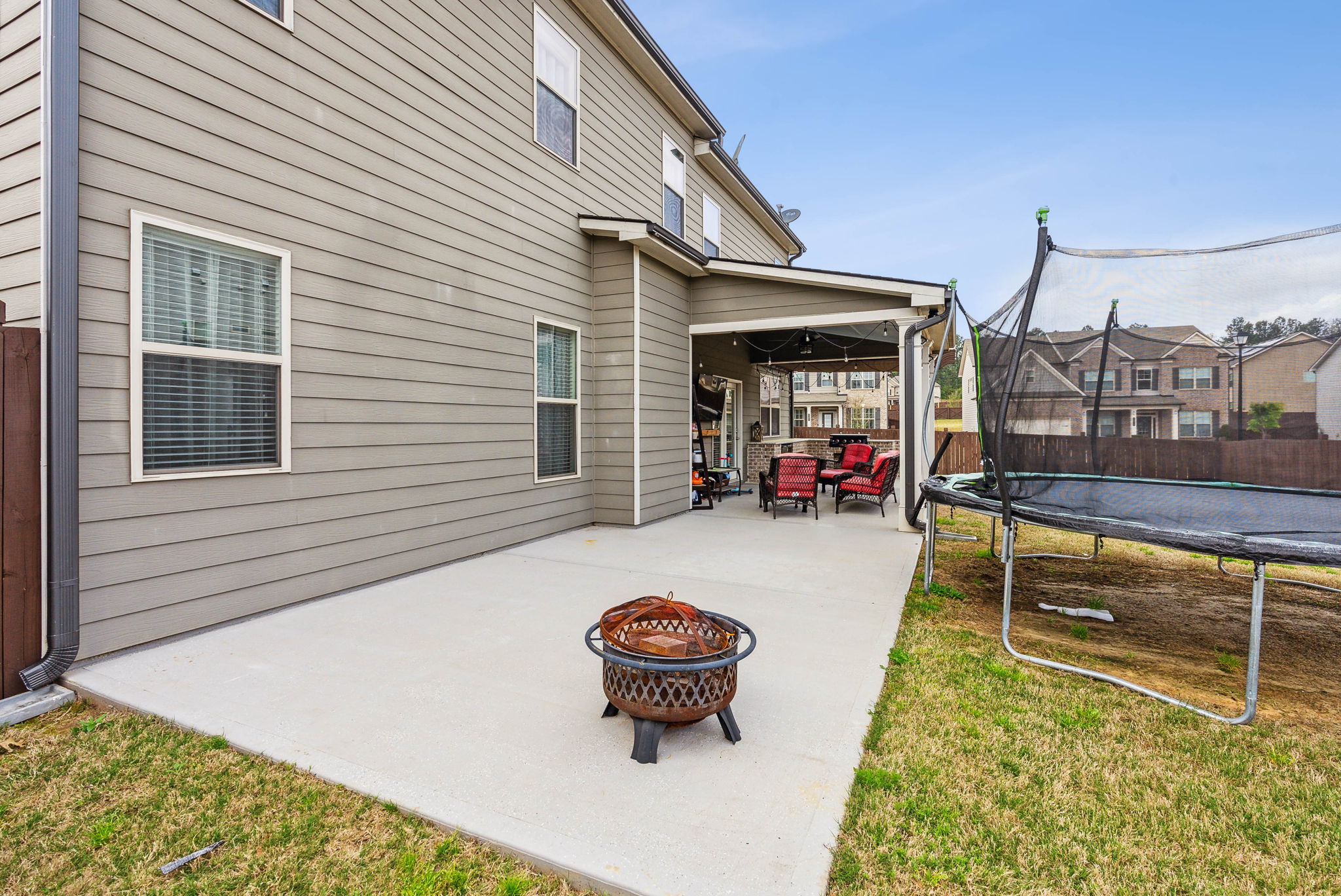 4205 Sharpton Park Dr, Auburn, GA 30011 | Visually Sold