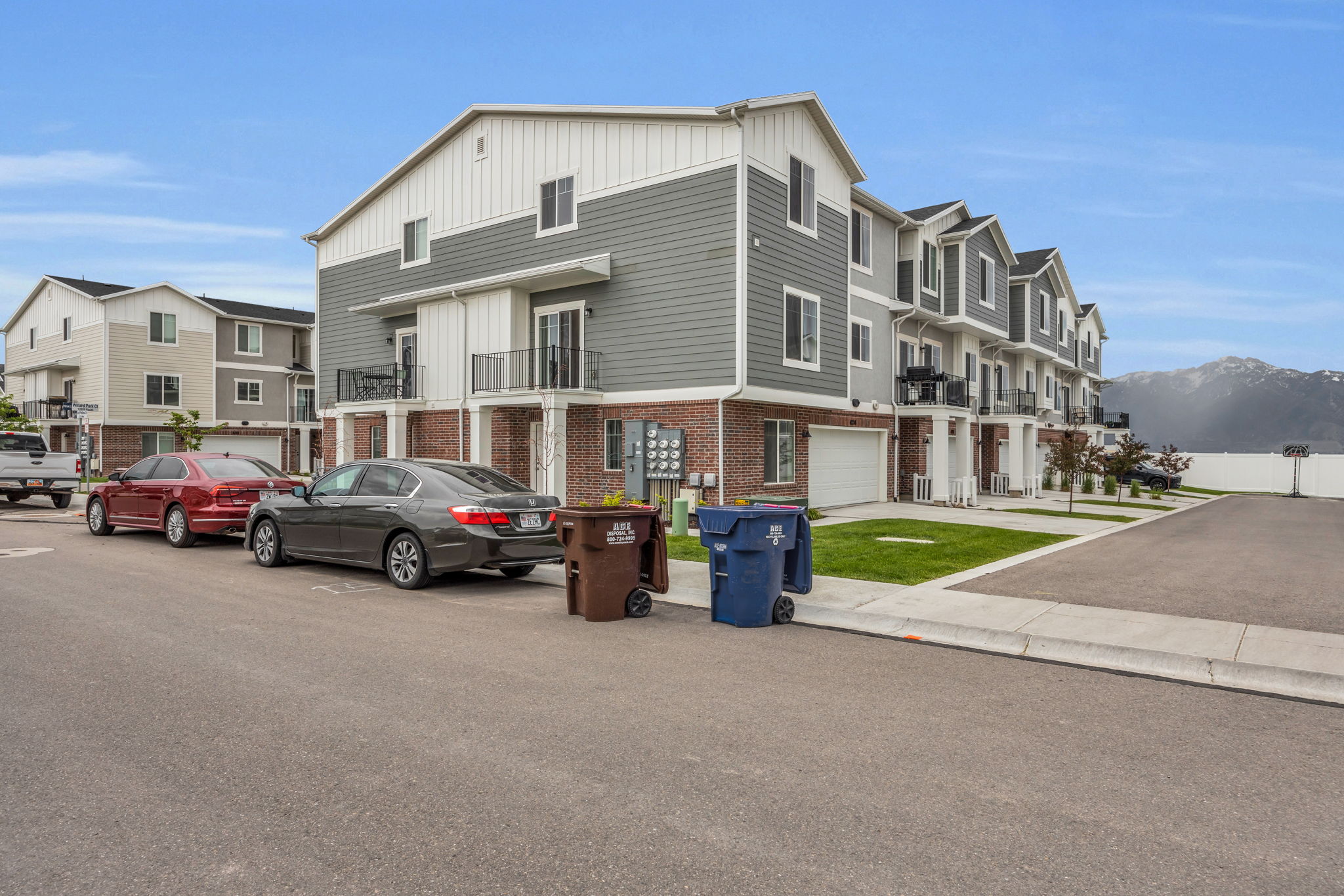 4224 W Scofield Park Ct, Riverton, UT 84096 | Densley Film & Photo