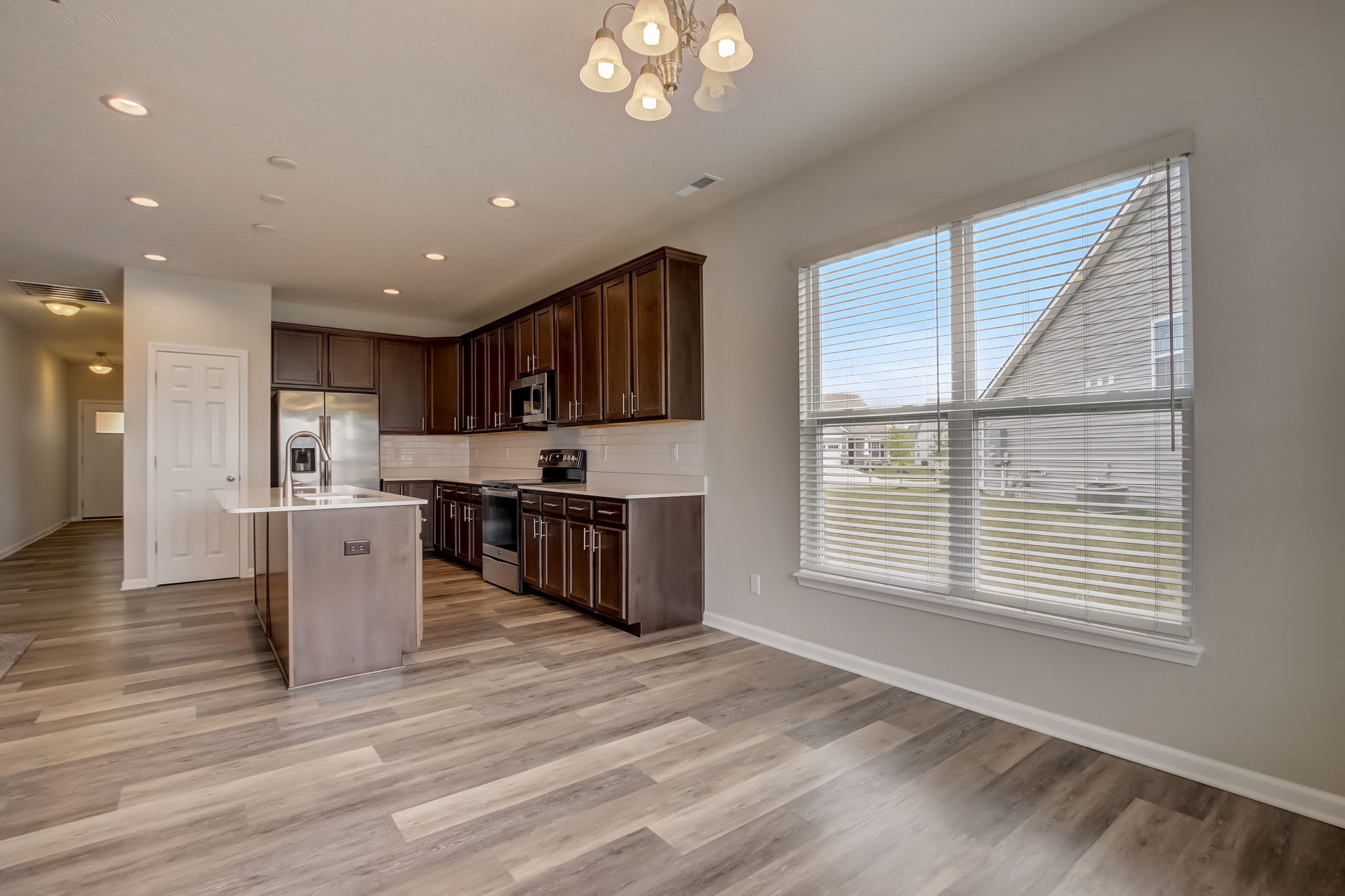 4267 Red Barn Dr, Whitestown, IN 46075 | Zillow Media Experts