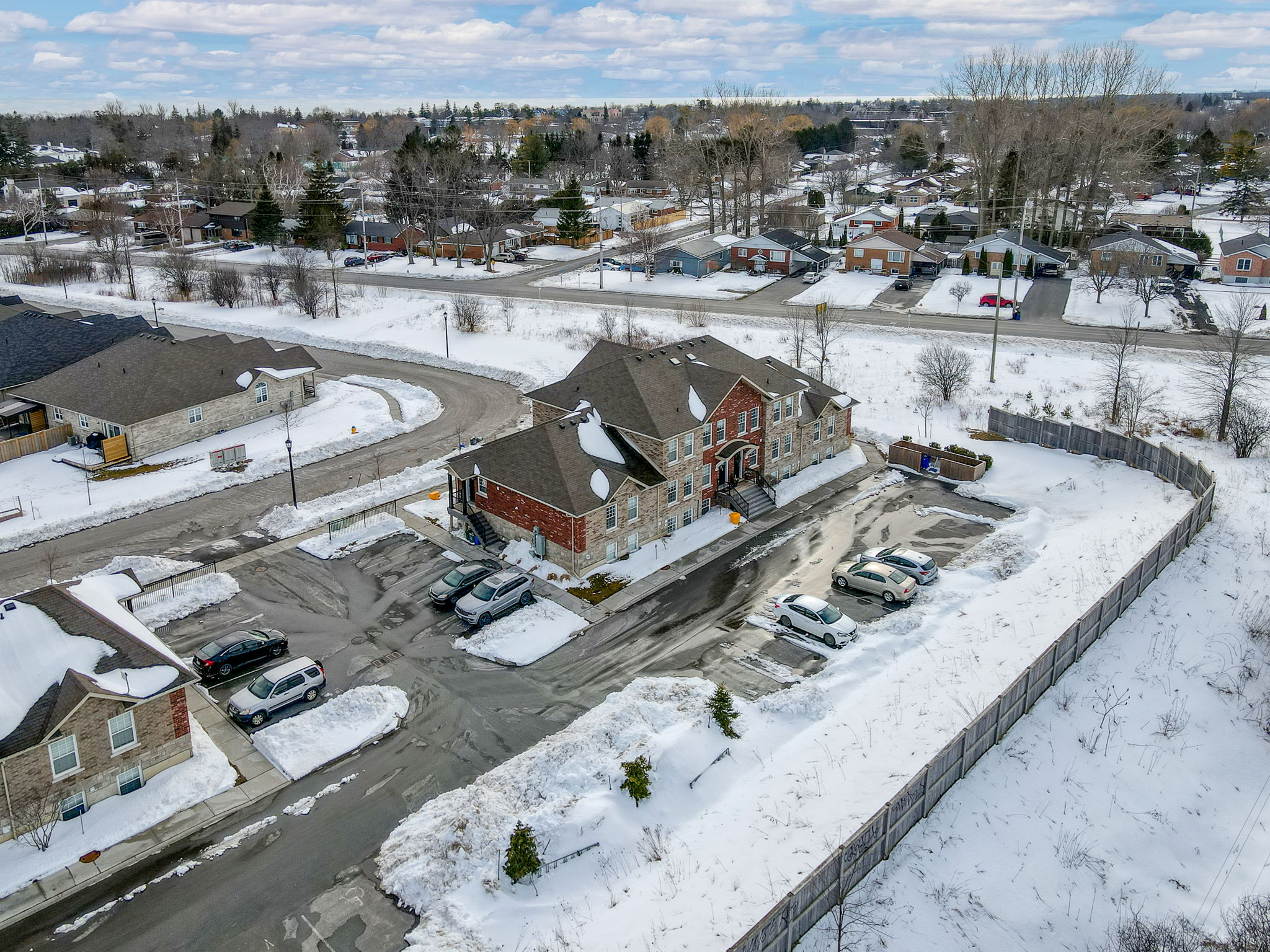 Lonsberry Dr 103 Cobourg | InsideOut Media