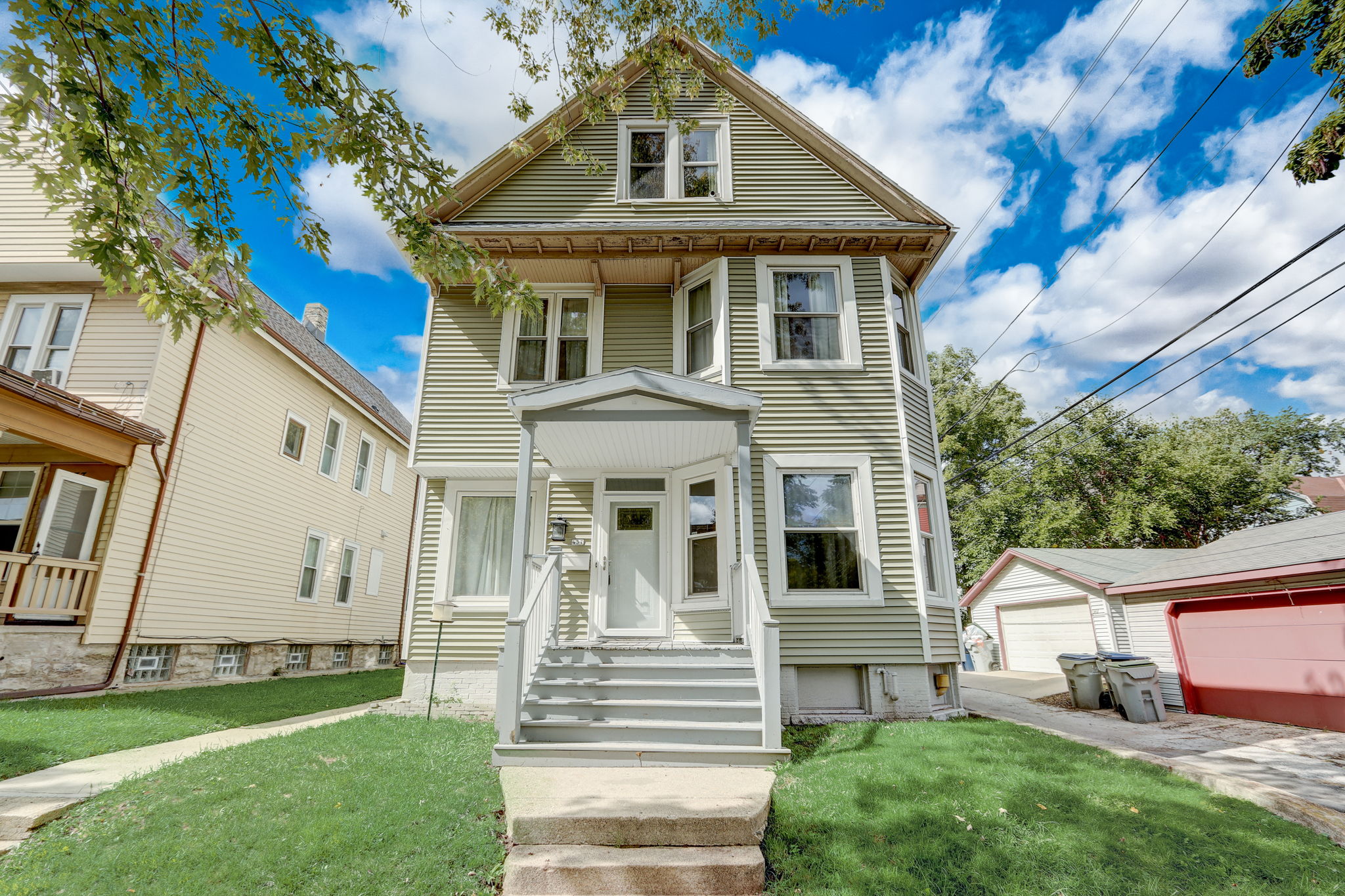 437 N 34th St Milwaukee WI 53208 Zillow Media Experts