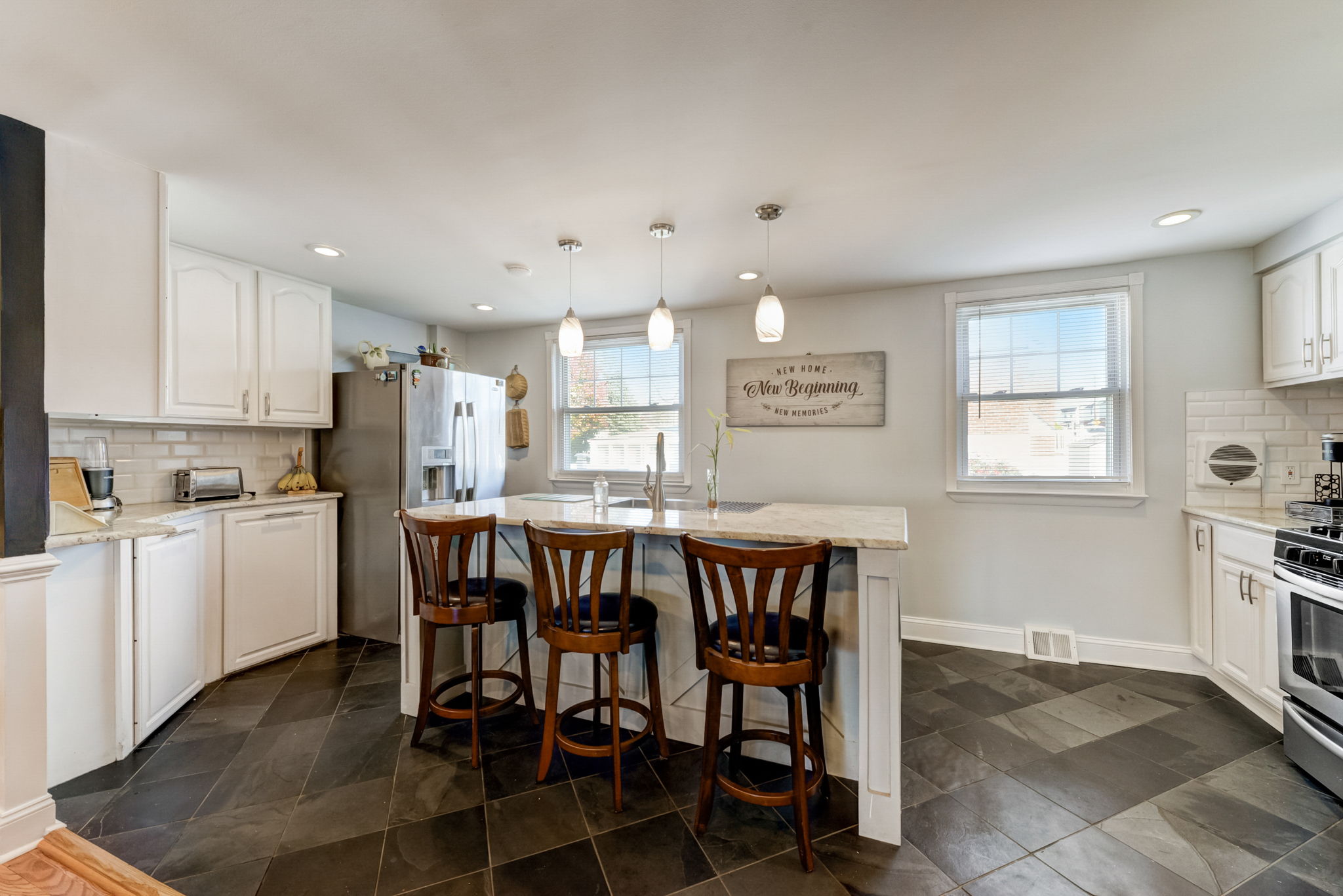 4385 Deerpath Ln, Philadelphia, PA 19154 | Zillow Media Experts