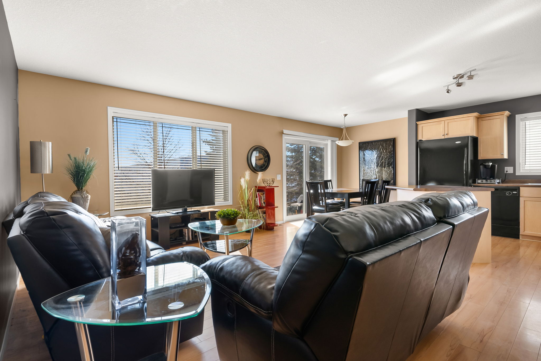 11 4425 Nicurity Regina Sk