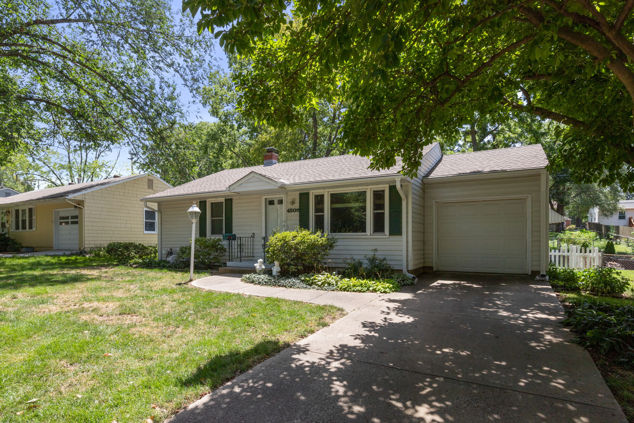 4509 NE 50th St, Kansas City, MO 64119 | KC Home Photography