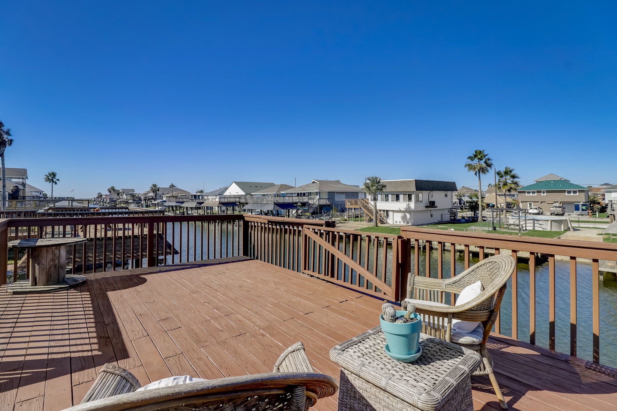 472 Pompano St, Bayou Vista, TX 77563 | Zillow Media Experts