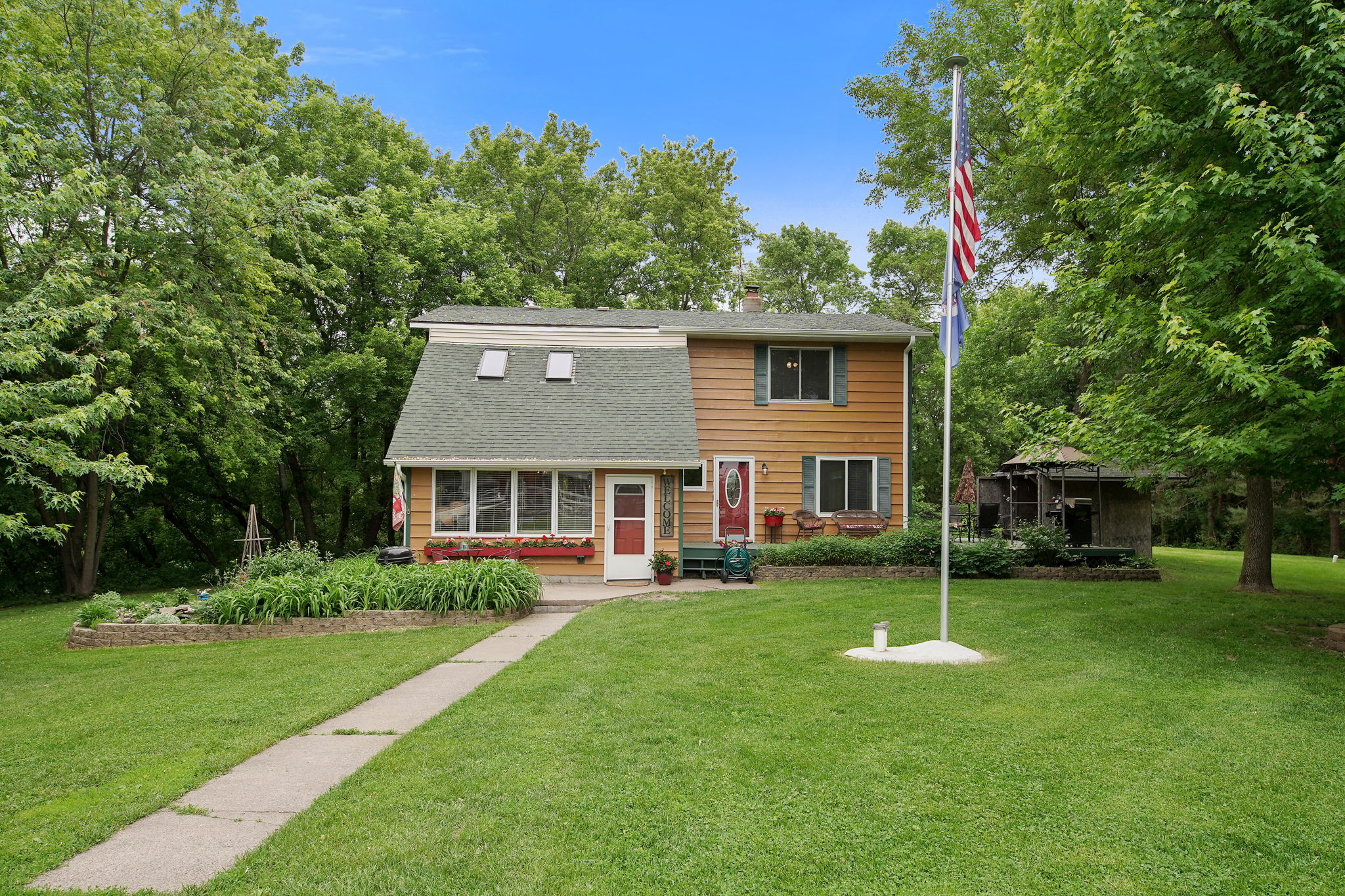 47288 Cambridge Dr, Stanchfield, MN 55080 | Mint Real Estate Photography
