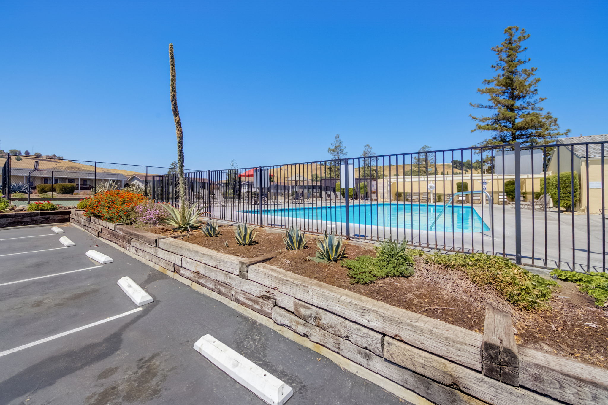 473 Chateau La Salle Dr 473, San Jose, CA 95111 | ShowingTime+ Listing Media Services