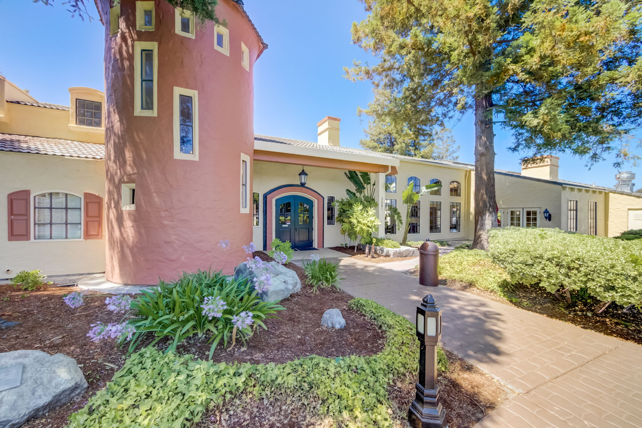 473 Chateau La Salle Dr 473, San Jose, CA 95111 | ShowingTime+ Listing Media Services