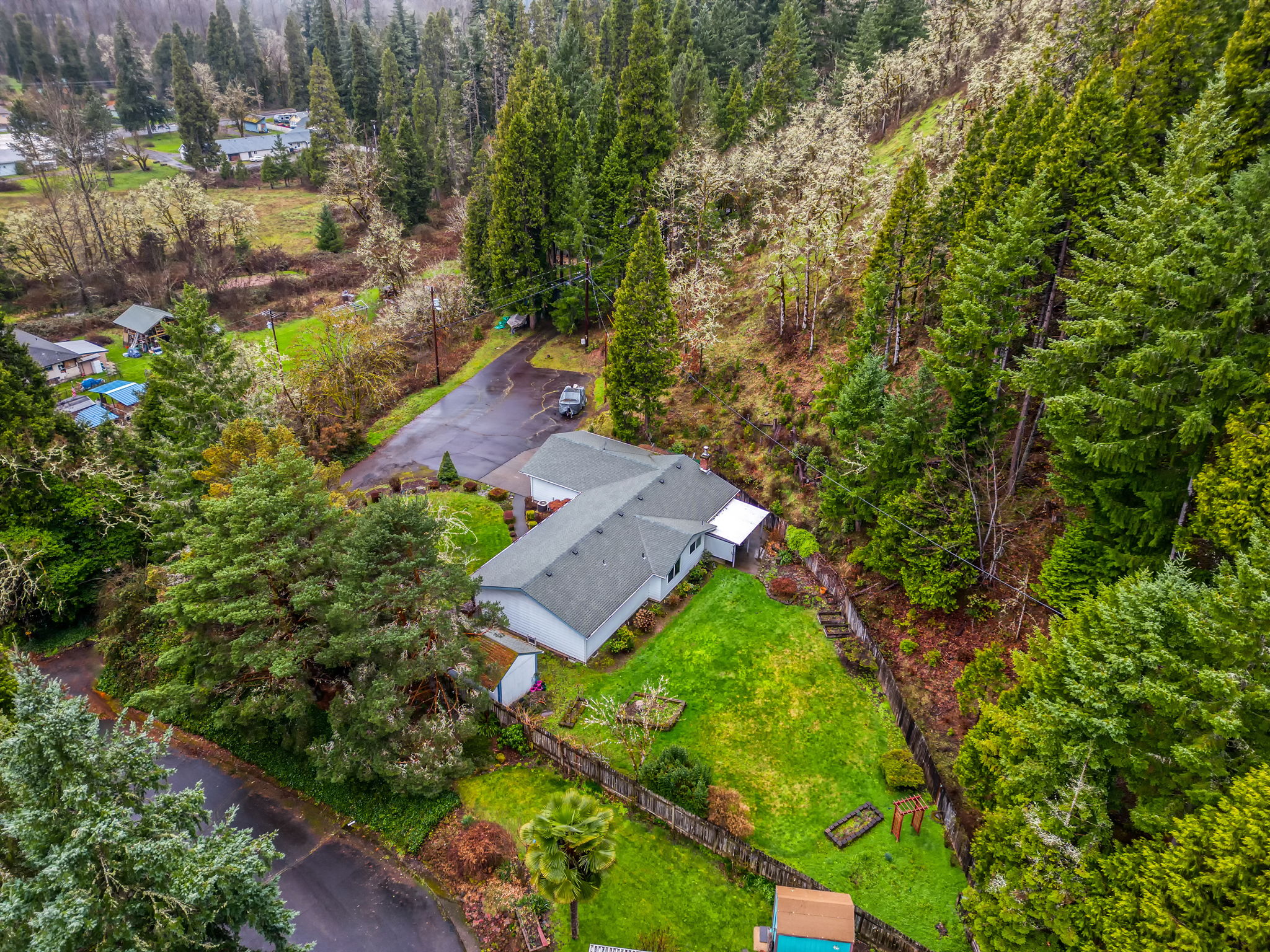 47437 W 2nd St, Oakridge, OR 97463 | Northwest Photography and Media