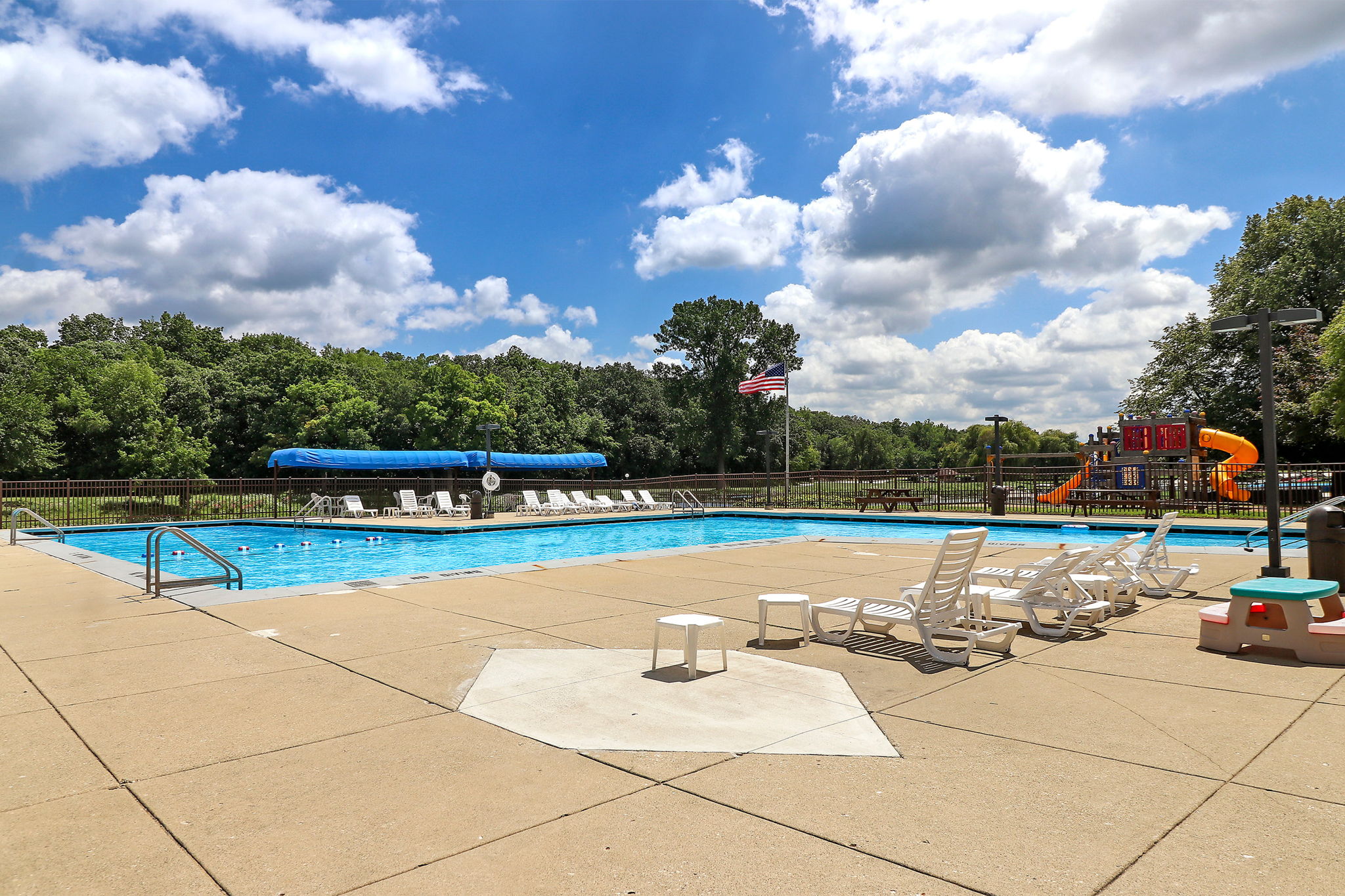 48 Oak Hill Colony St 4, Fox Lake, IL 60020 | HAPI Photography