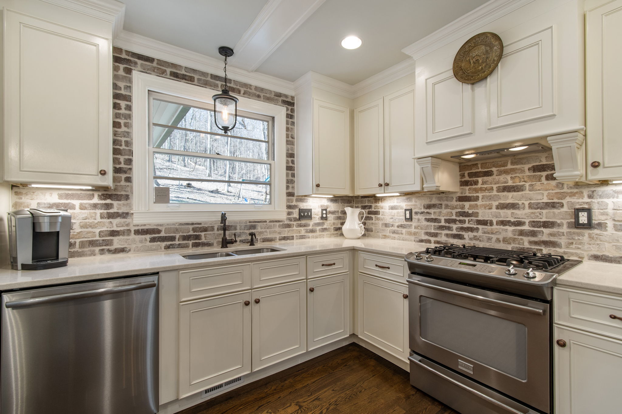 5045 Lakeview Dr, Nashville, TN 37220 | Home Pix Media