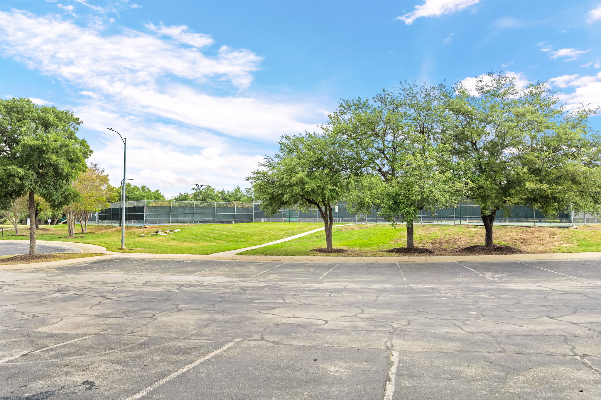 511 Enchanted Way, San Antonio, TX 78260 | MrHevia Media