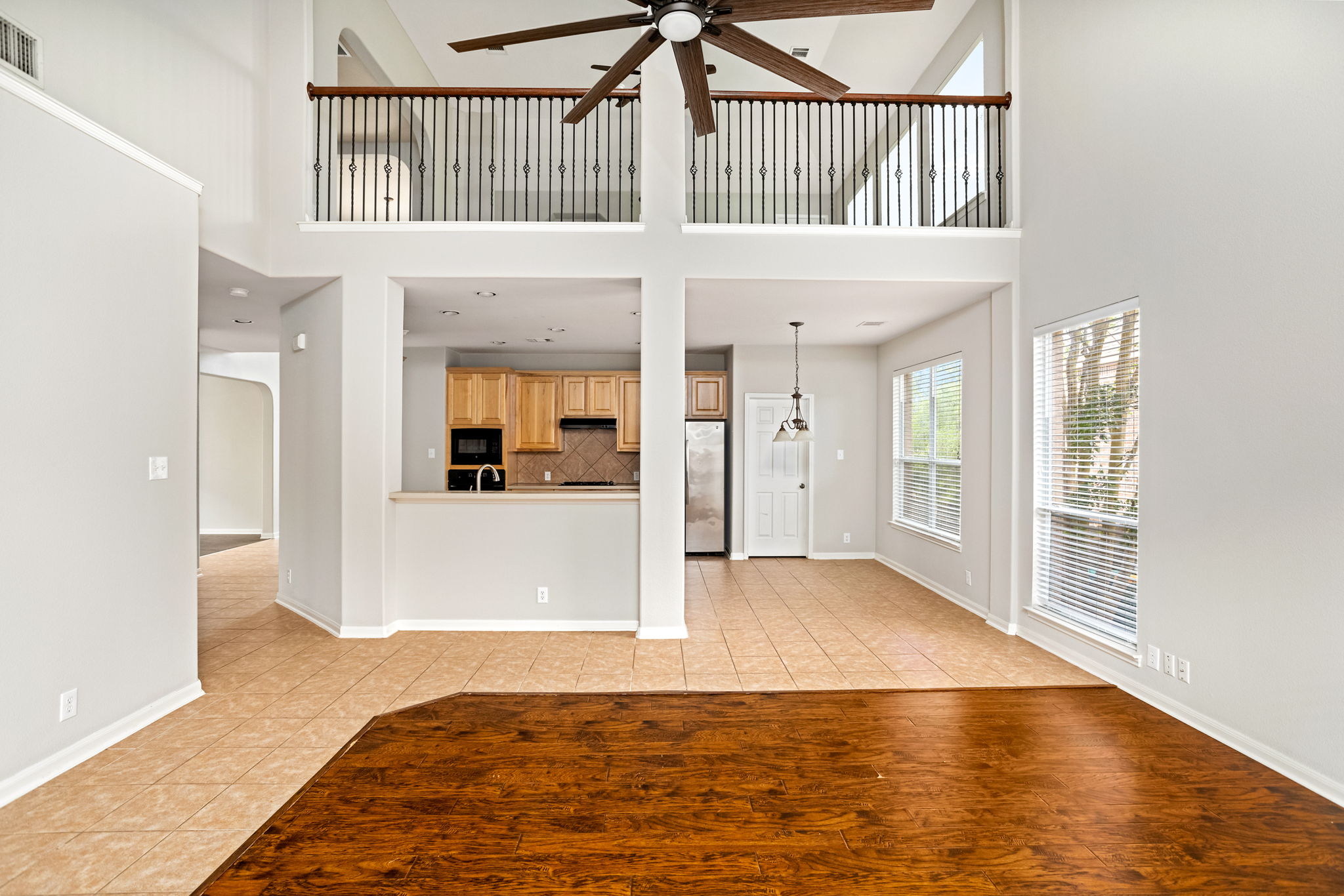 511 Enchanted Way, San Antonio, TX 78260 | MrHevia Media
