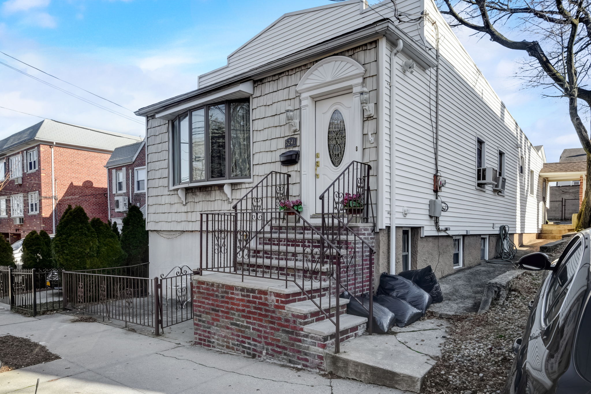 52-41 72nd Pl, Maspeth, NY 11378 | ShowingTime+ Listing Media Services