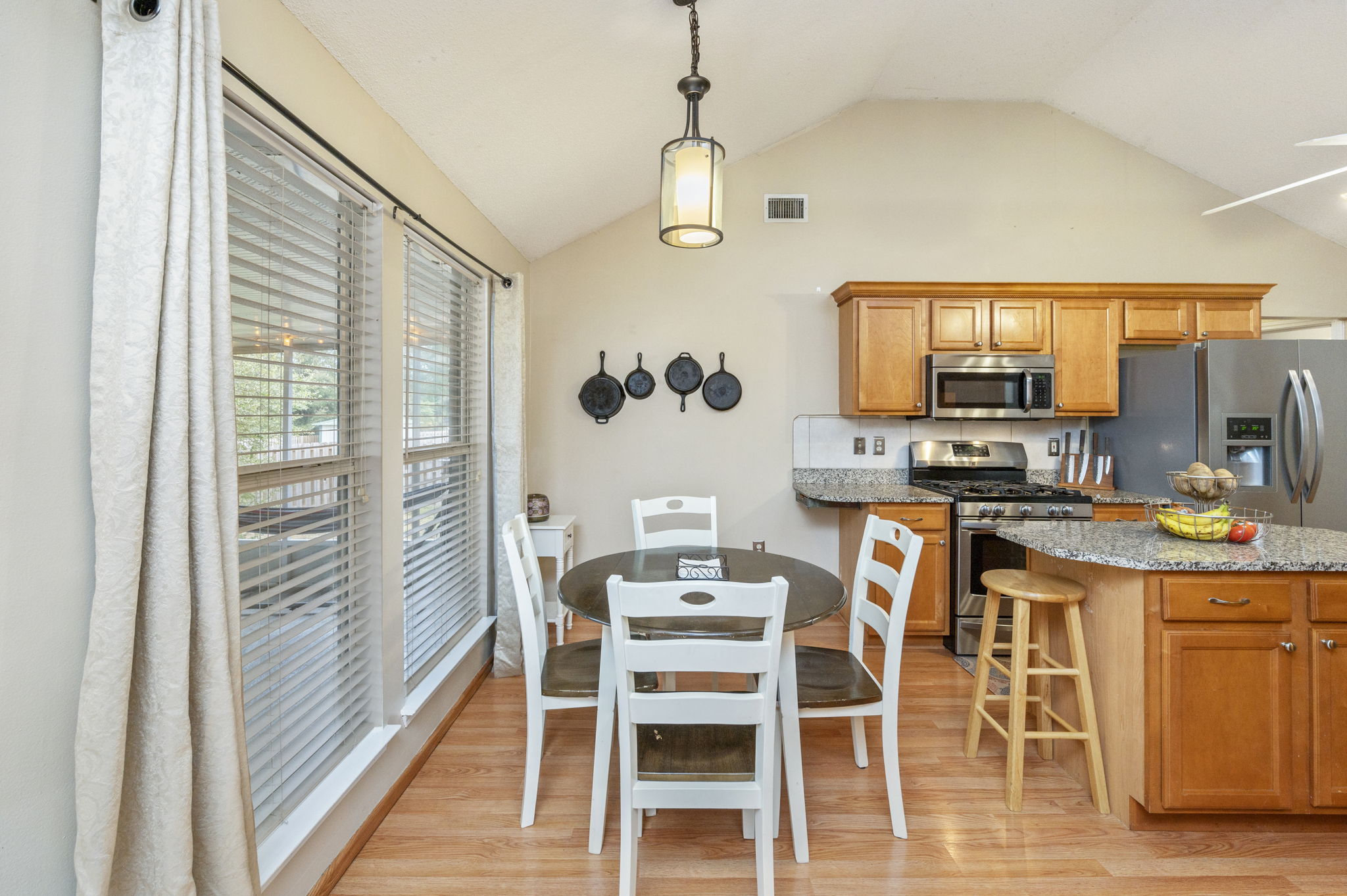 524 Tikell Dr, Crestview, FL 32536 | J Beard Graphics